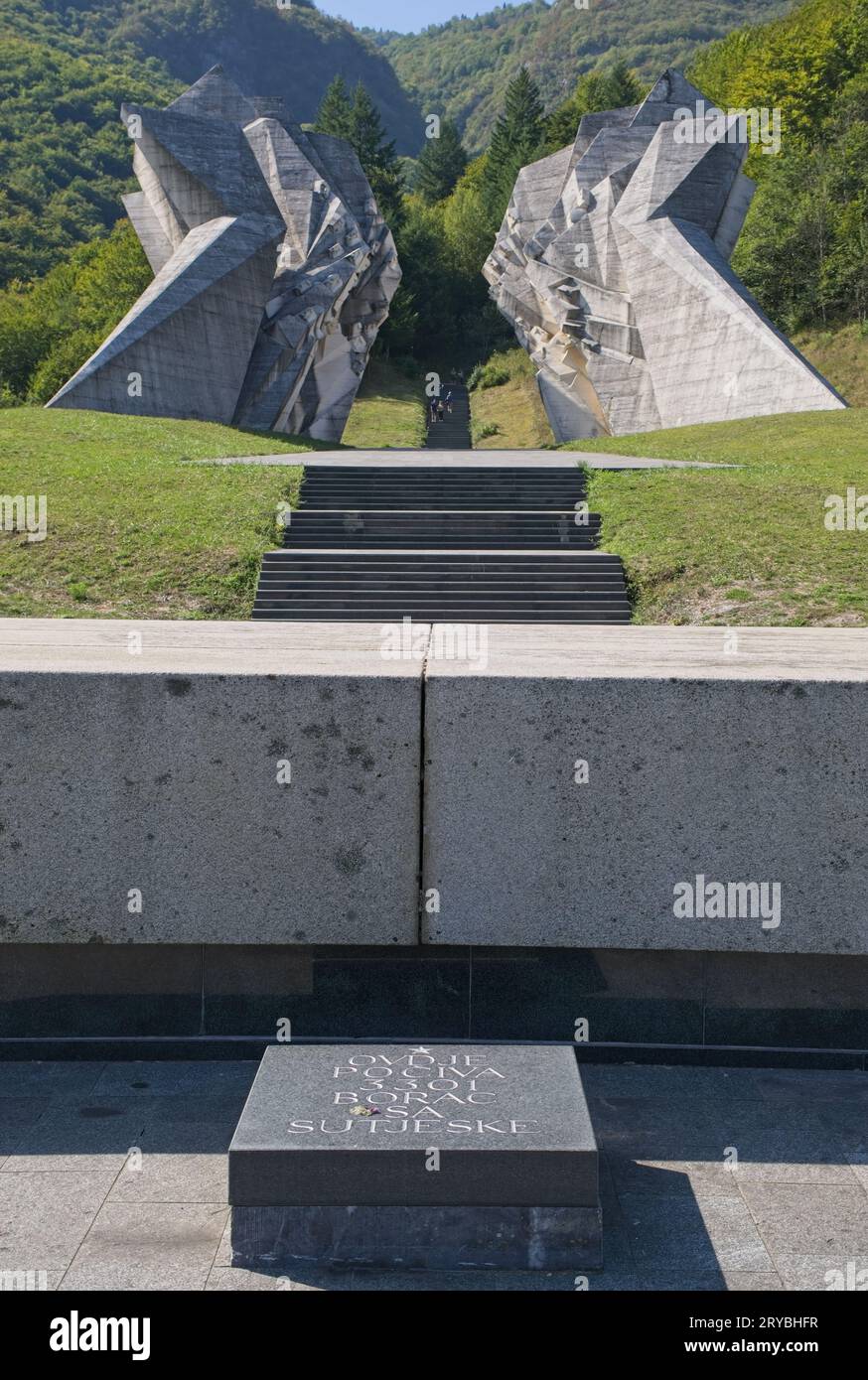 Tjentište war memorial hi-res stock photography and images - Alamy