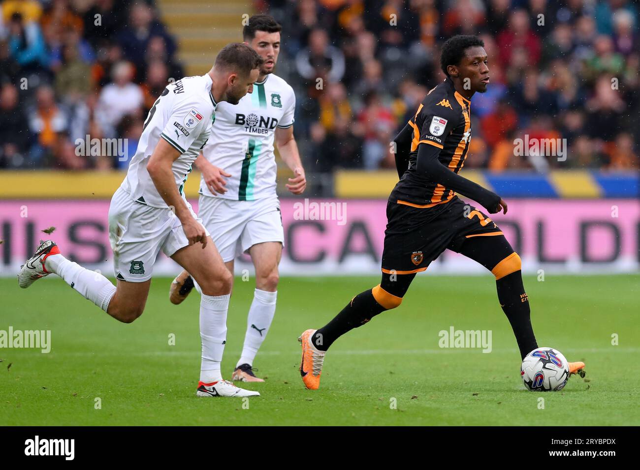 Jaden Philogene of Hull City looks for options during the Sky Bet ...