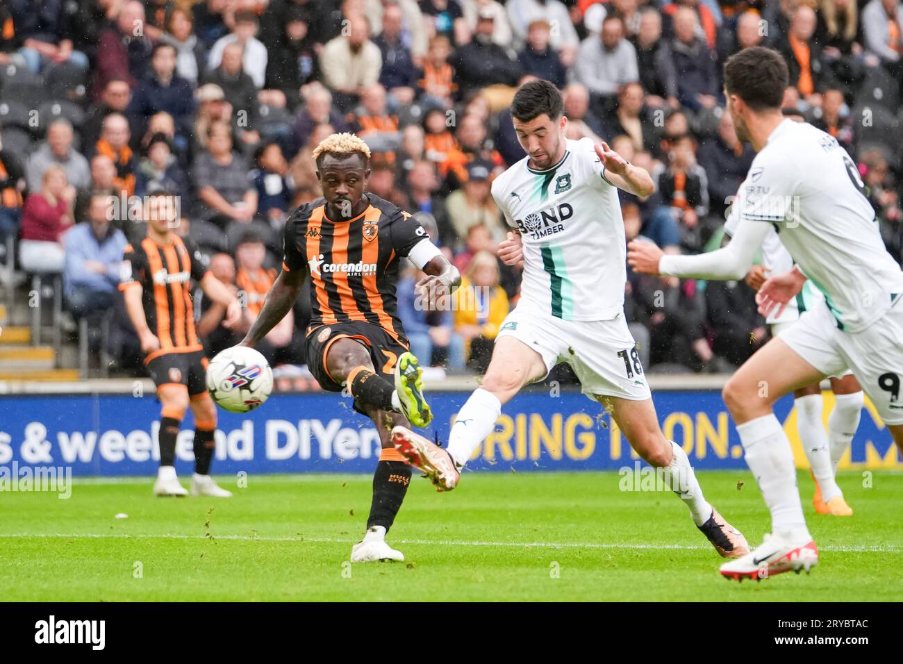 Hull, UK. 30th September 2023. EFL Championship: Hull City AFC v ...