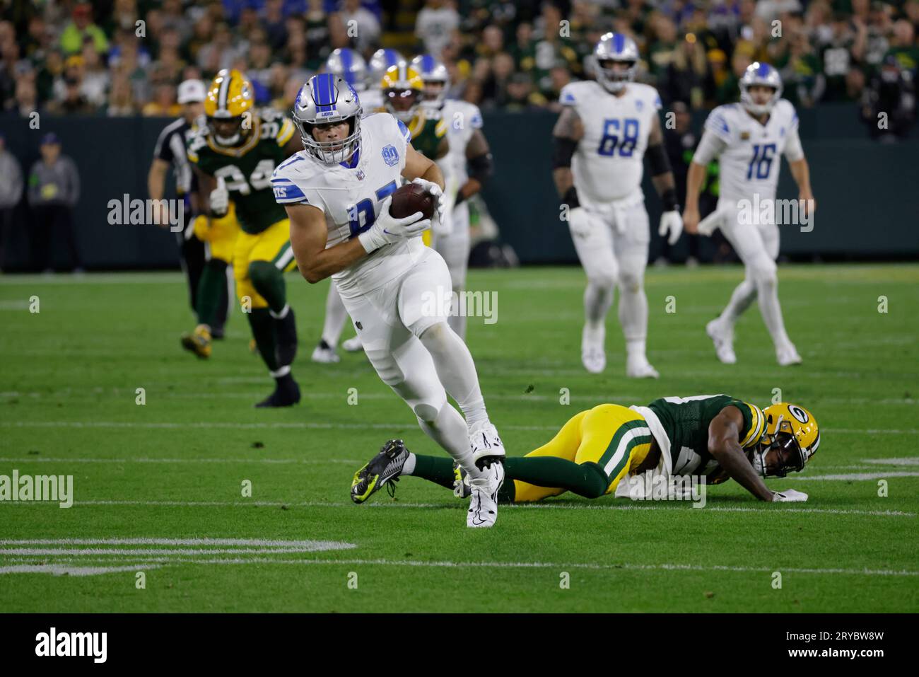 Detroit Lions tight end Sam LaPorta (87) before an NFL football game ...