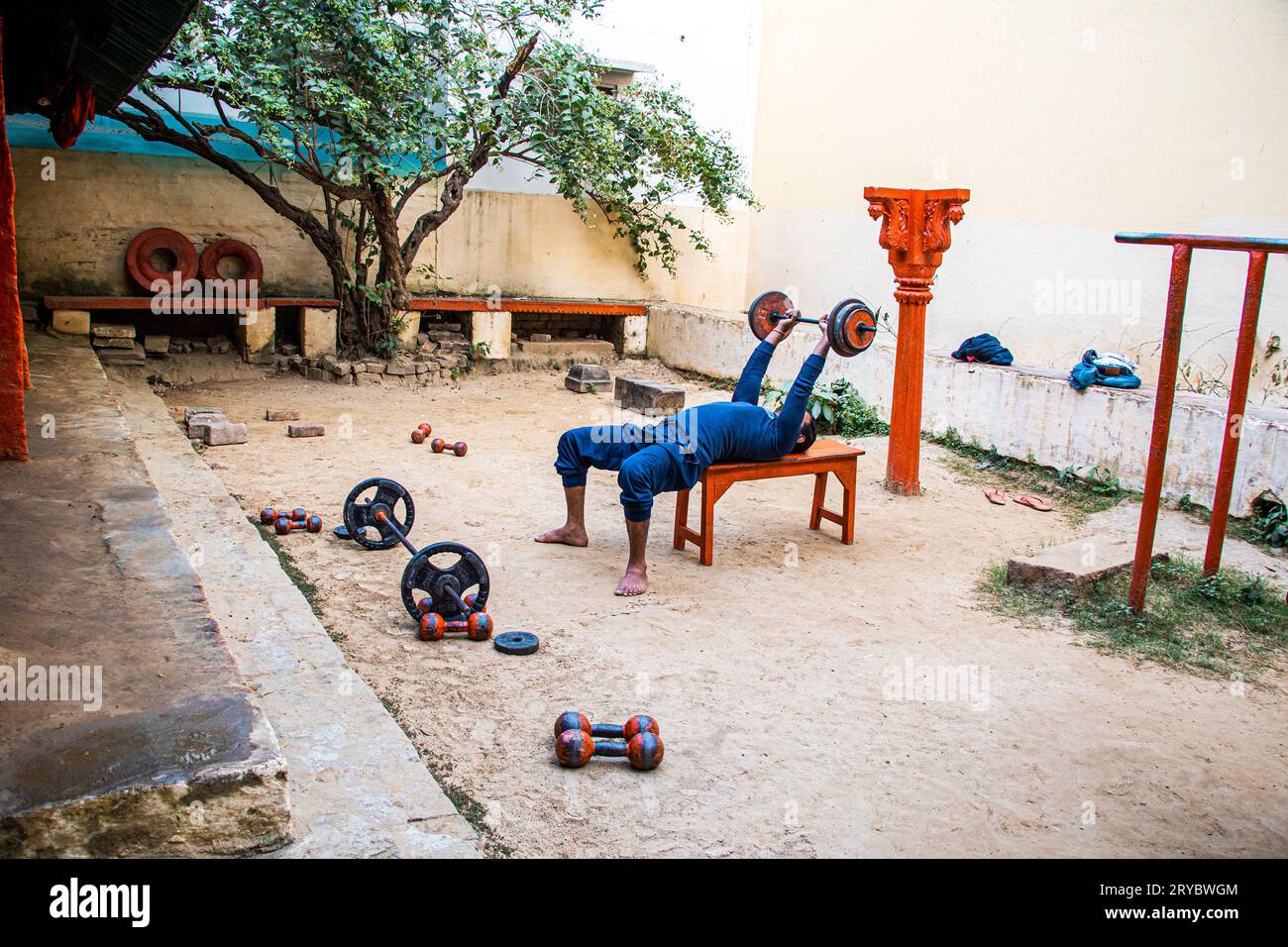 Indian wrestler hi-res stock photography and images - Alamy