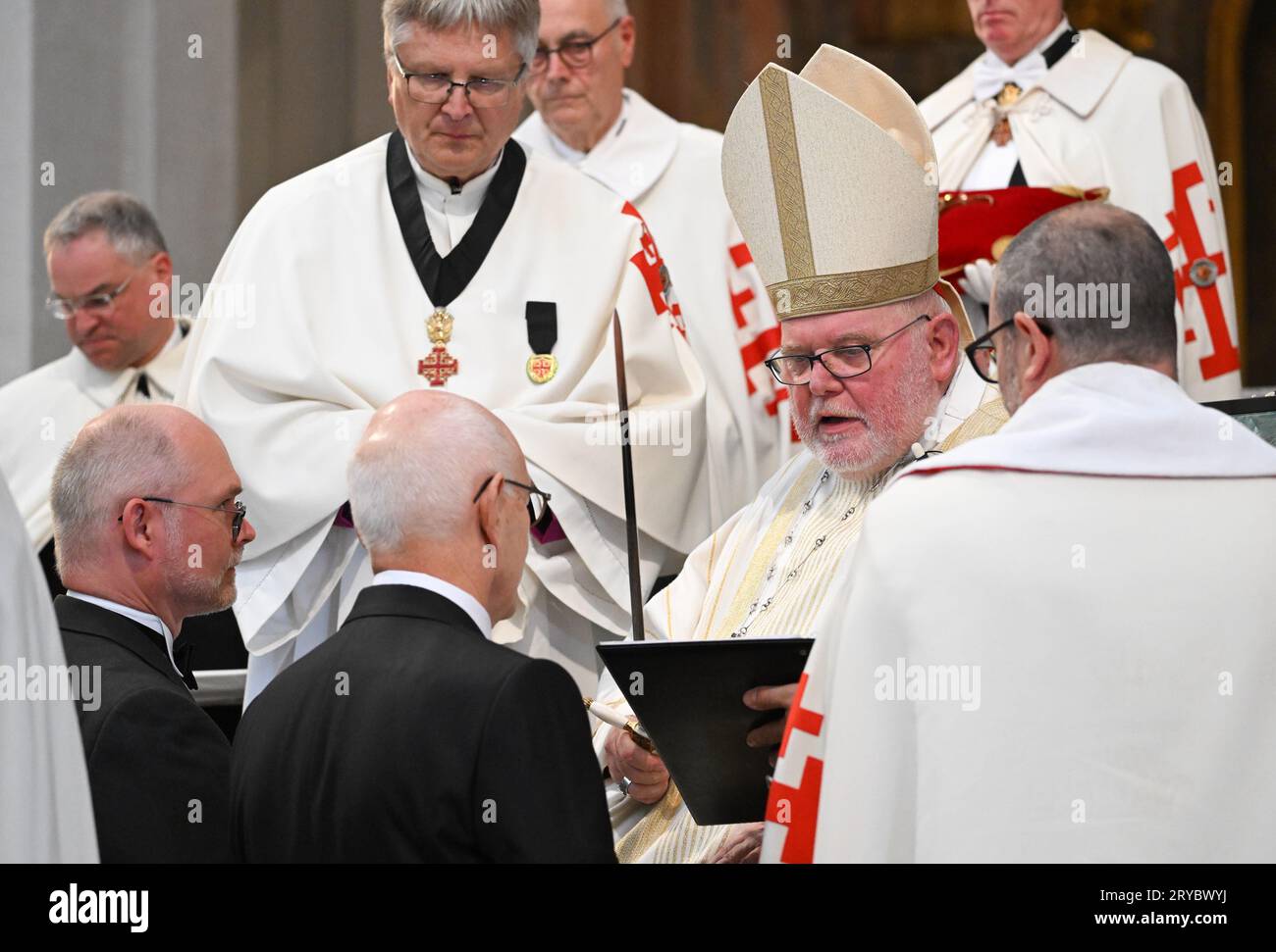 Dresden, Germany. 30th Sep, 2023. Reinhard Cardinal Marx (2nd from ...