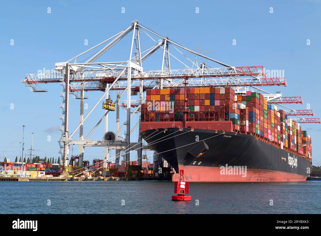 The Hapag-Lloyd, Ultra Large Container Ship (ULCS), TIHAMA, Loading And ...