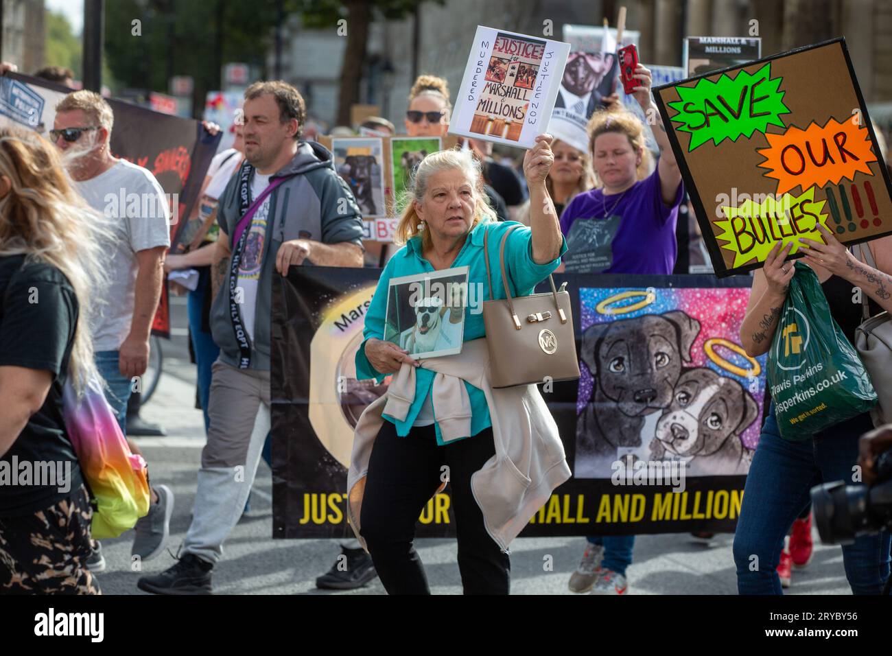 London, England, UK. 30th Sep, 2023. XL Bully owners stage protest ...