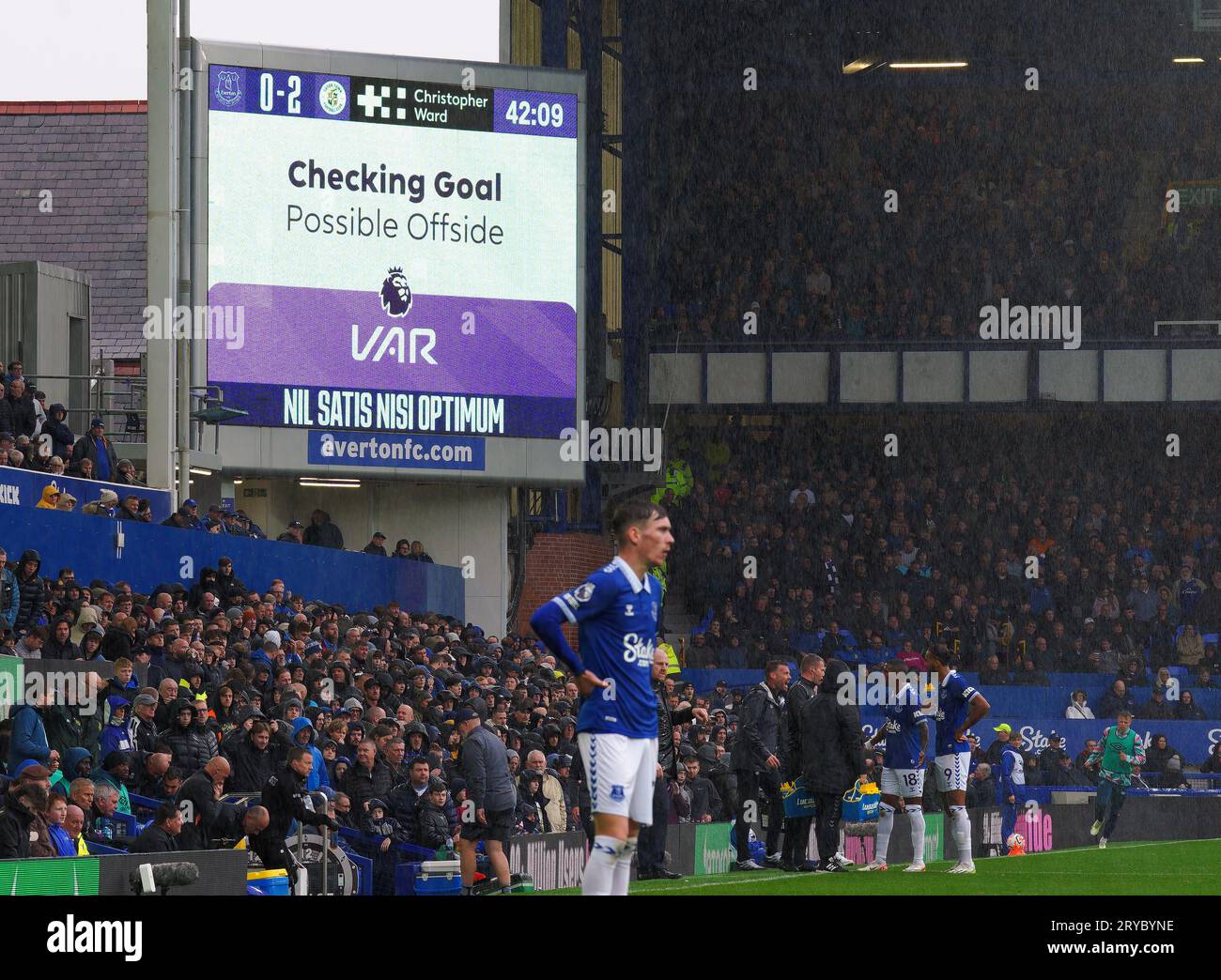 Var goal check hi-res stock photography and images - Alamy
