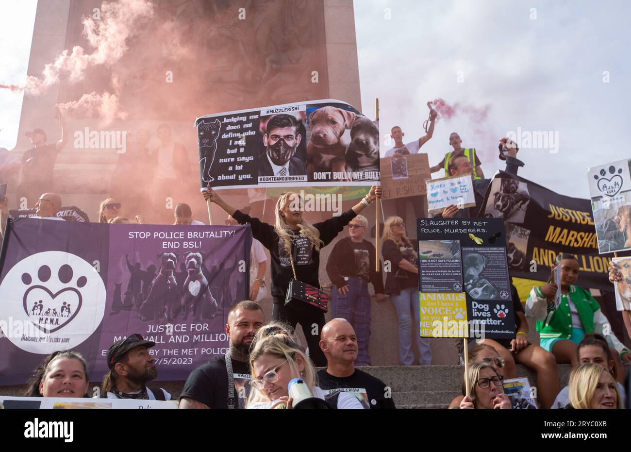 London, England, UK. 30th Sep, 2023. XL Bully owners stage protest ...