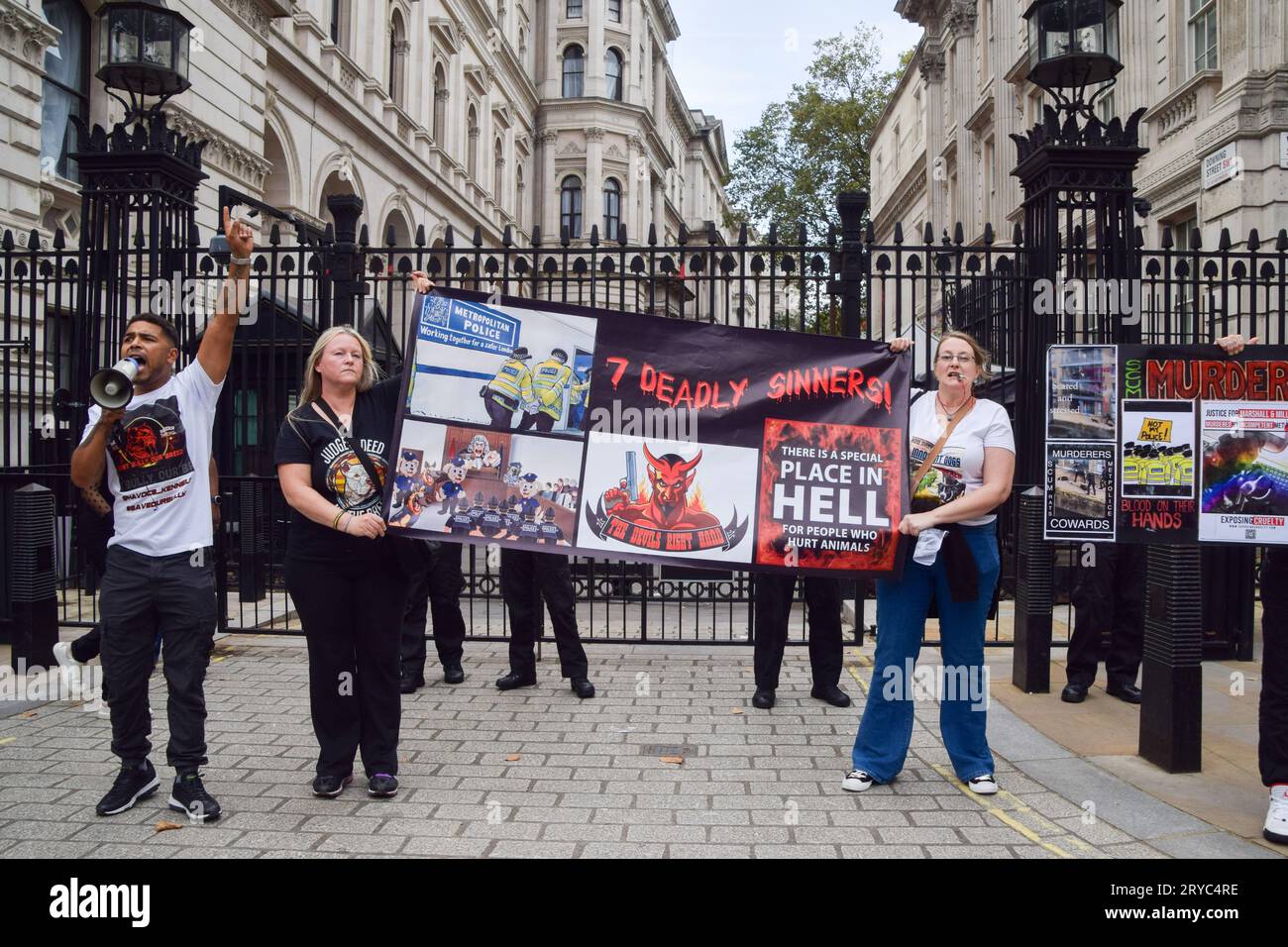 London, England, UK. 30th Sep, 2023. Protesters outside Downing Street ...