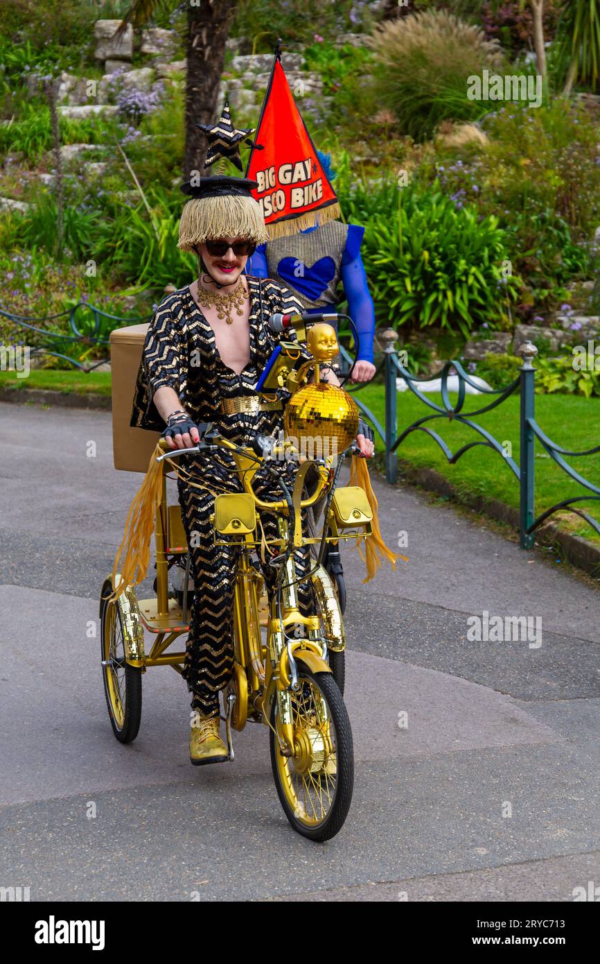 Golden disco bike hi-res stock photography and images - Alamy