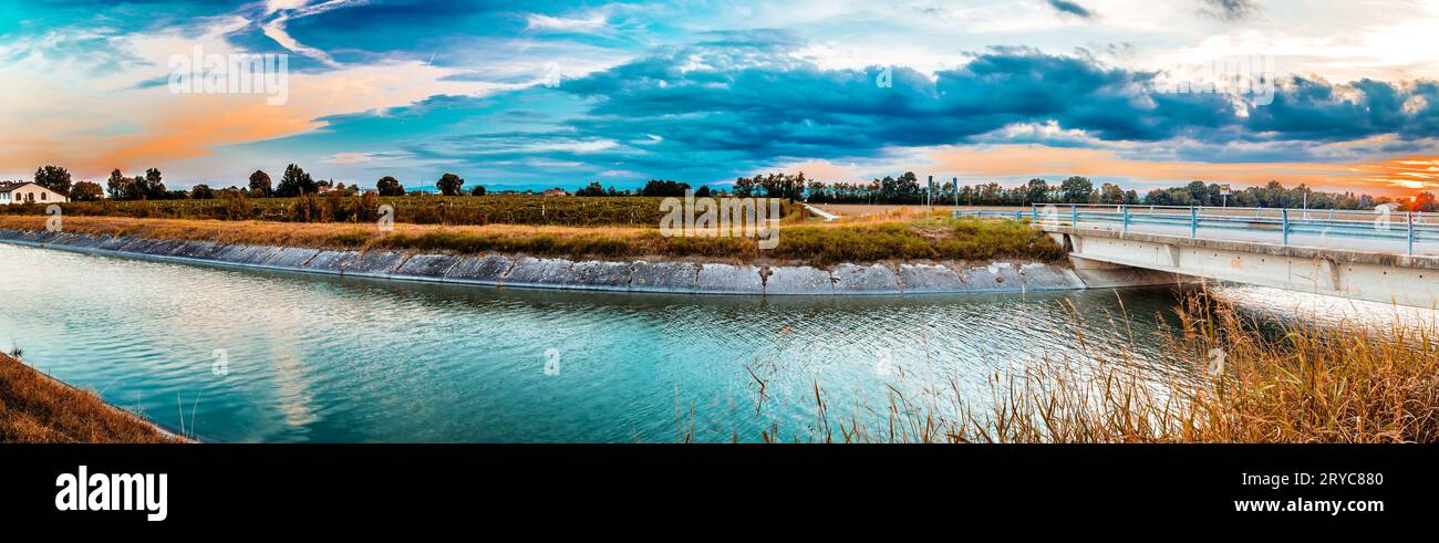 Irrigation ditches agriculture hi-res stock photography and images - Alamy