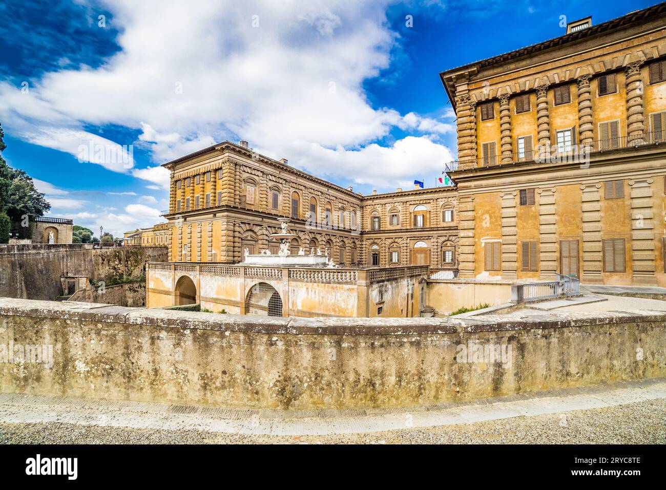 Sixteenth century building hi-res stock photography and images - Alamy