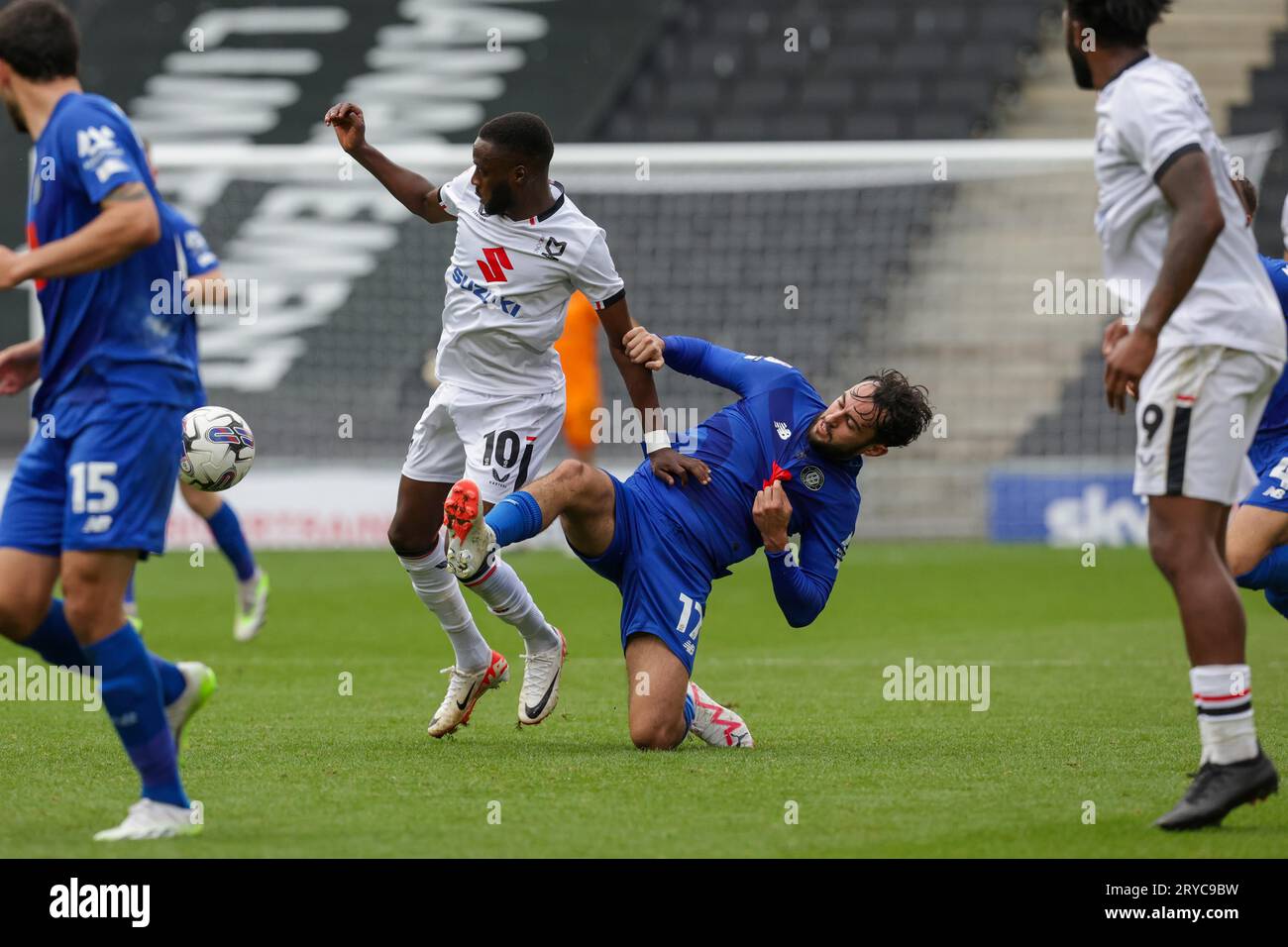 Mk dons vs harrogate town hi-res stock photography and images - Alamy