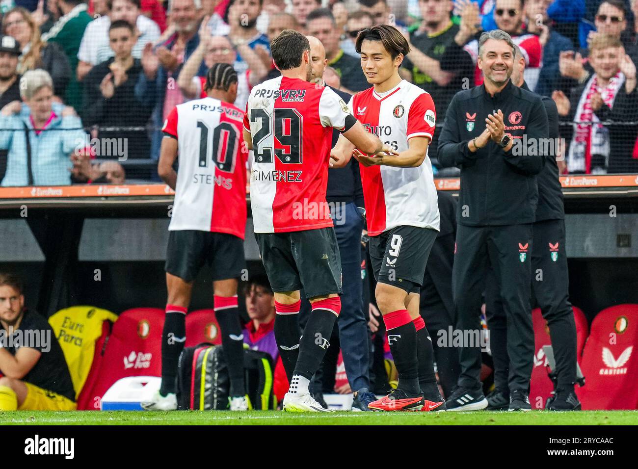 Rotterdam, The Netherlands. 30th Sep, 2023. Rotterdam - Santiago Gimenez of Feyenoord, Ayase ...