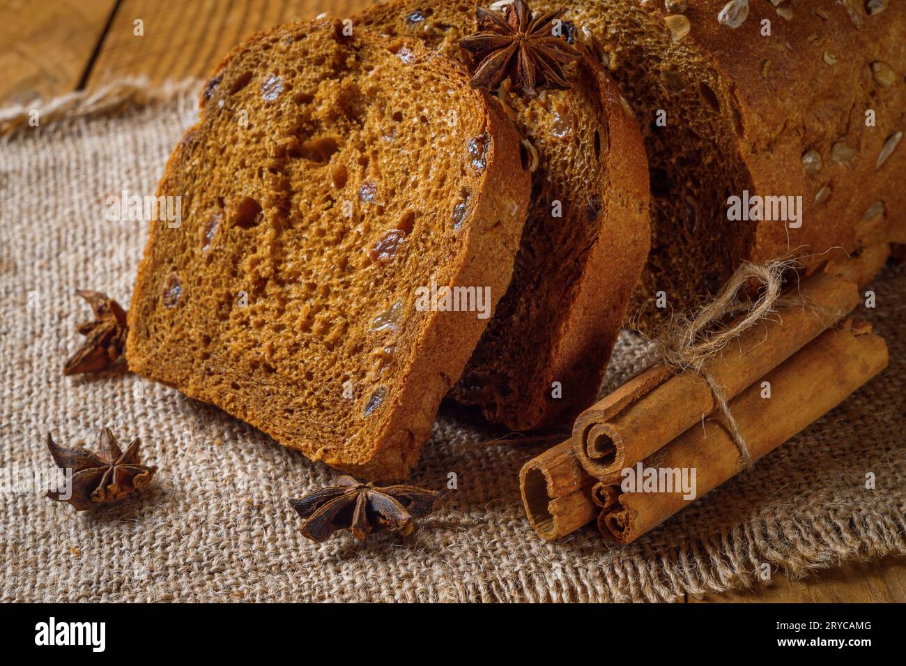 Sliced grain bread sunflower hi-res stock photography and images - Alamy