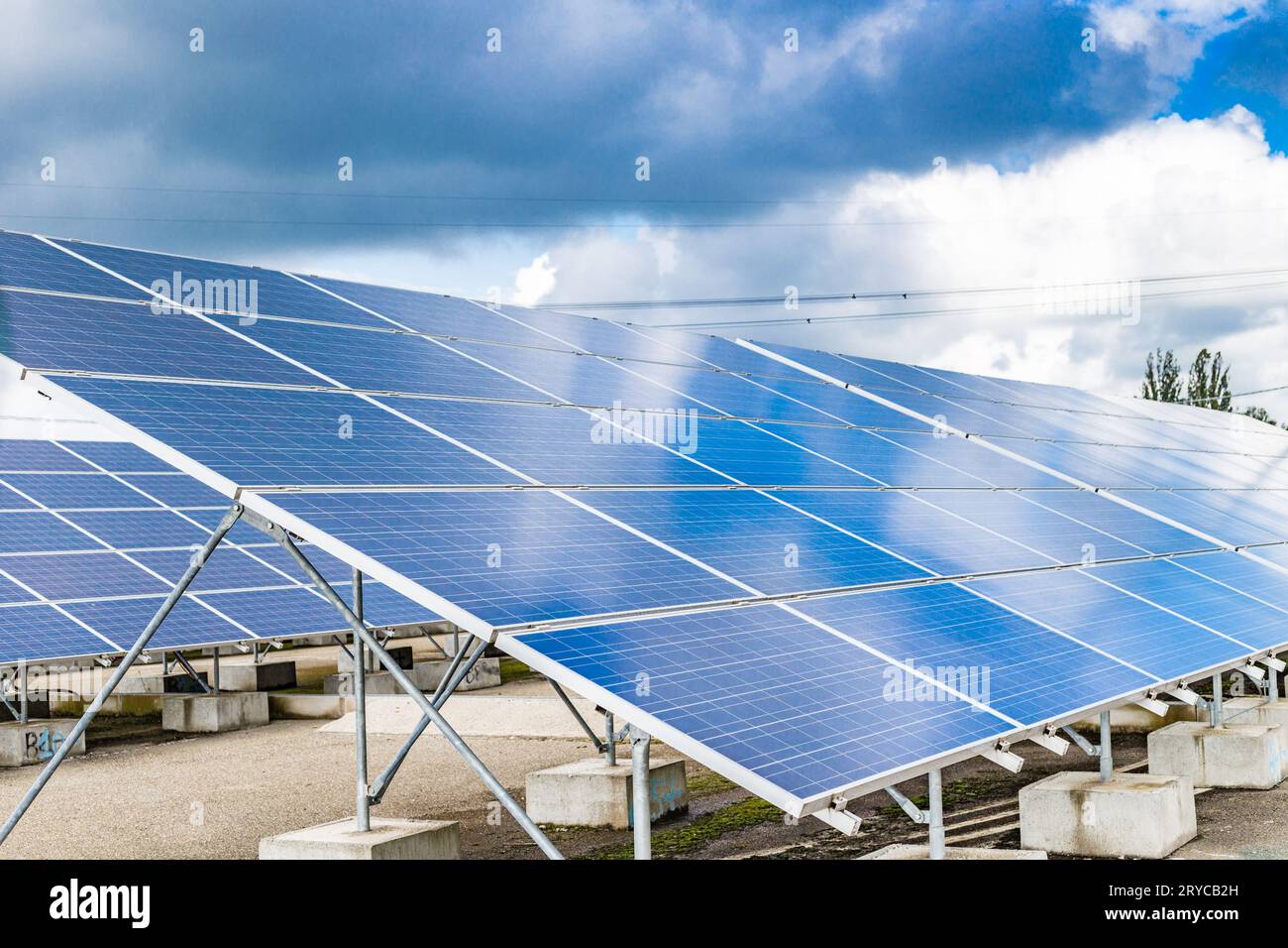 Photovoltaic cell plant hi-res stock photography and images - Alamy