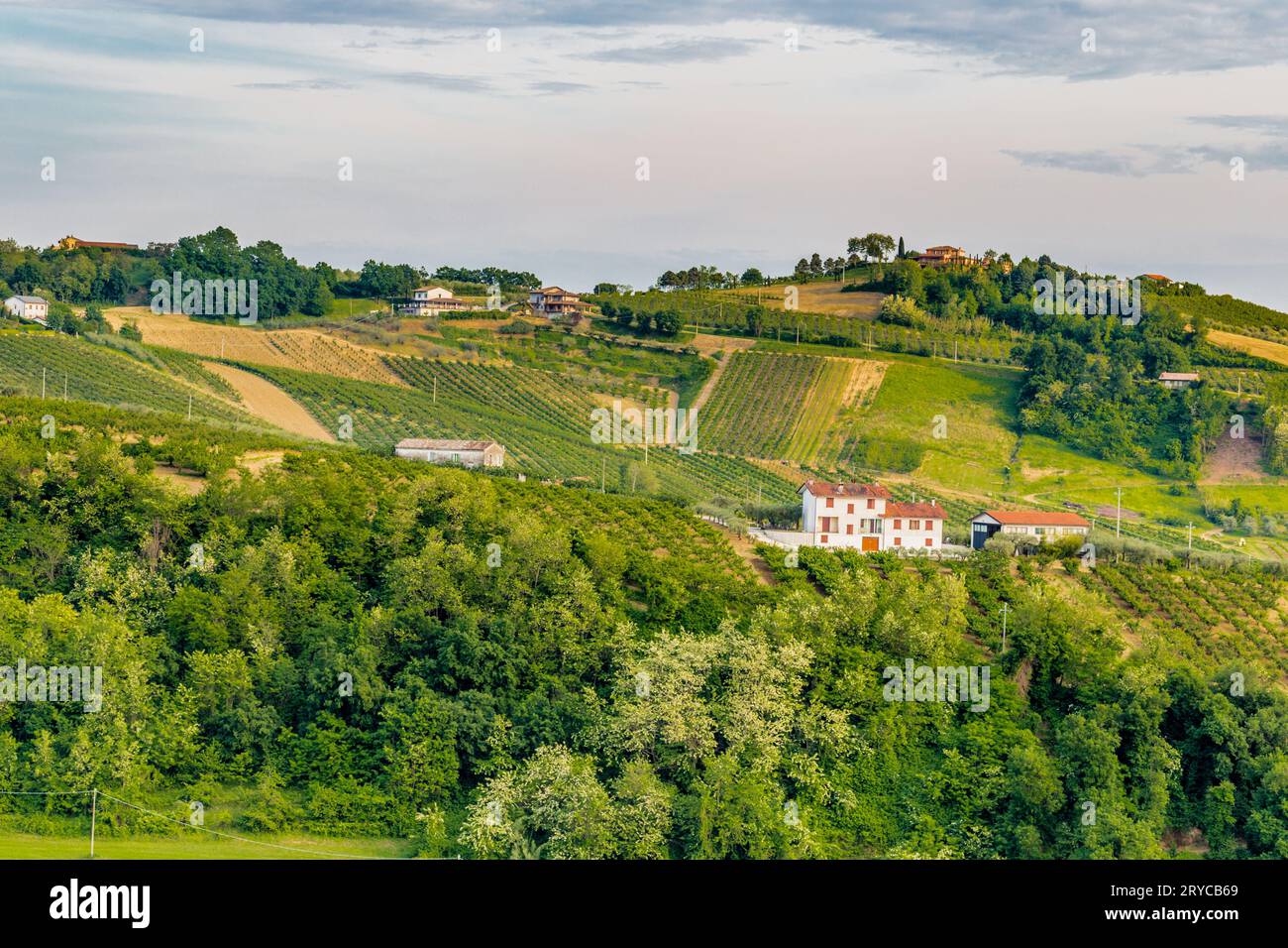 Hilly houses hi-res stock photography and images - Alamy