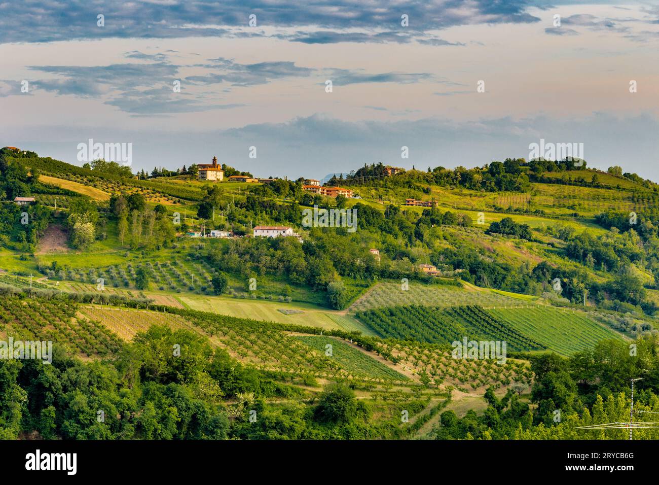 Italian countryside scenery view hi-res stock photography and images ...