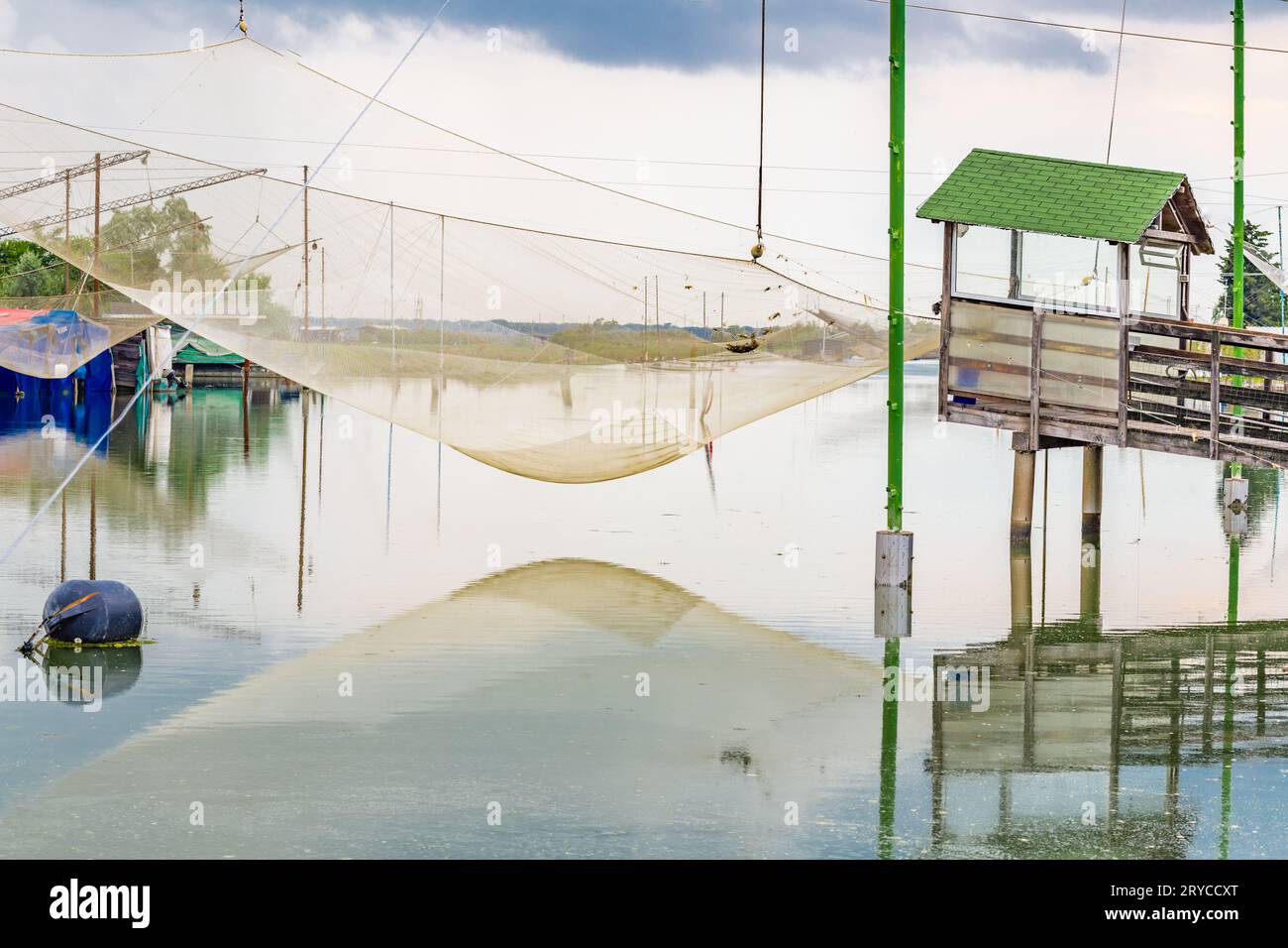 Fishing net huts hi-res stock photography and images - Alamy