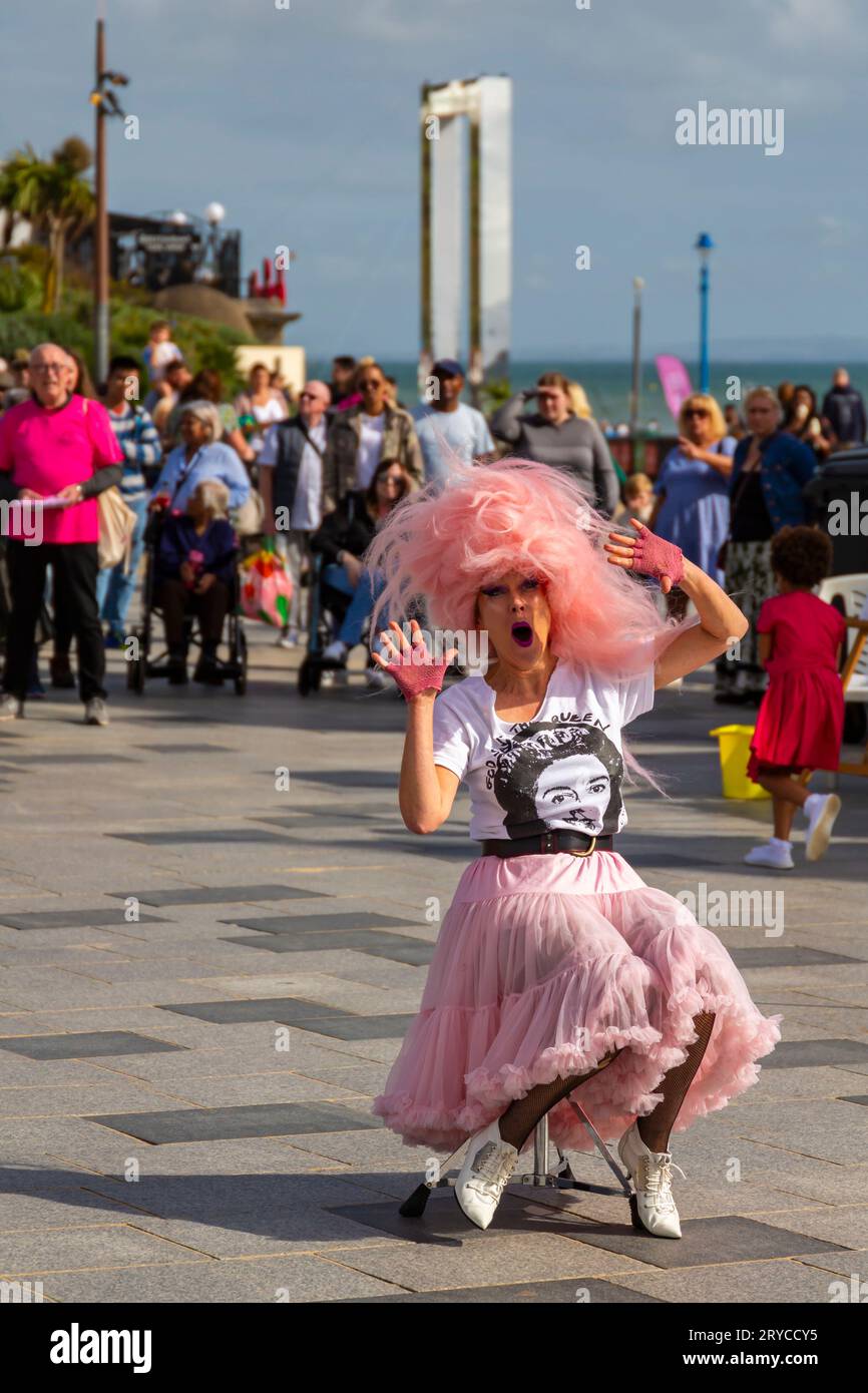 Bournemouth, Dorset, UK. 30th September 2023. Thousands flock to ...
