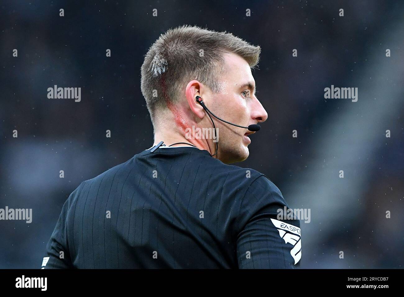 Referee, Ollie Yates with blood on the back of his head following a ...