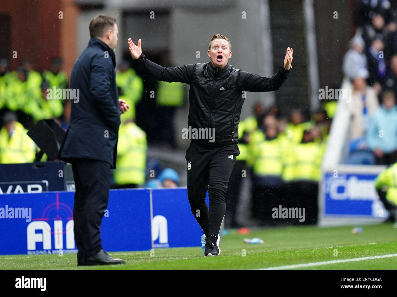 Aberdeen manager Barry Robson reacts on the touchline during the cinch ...