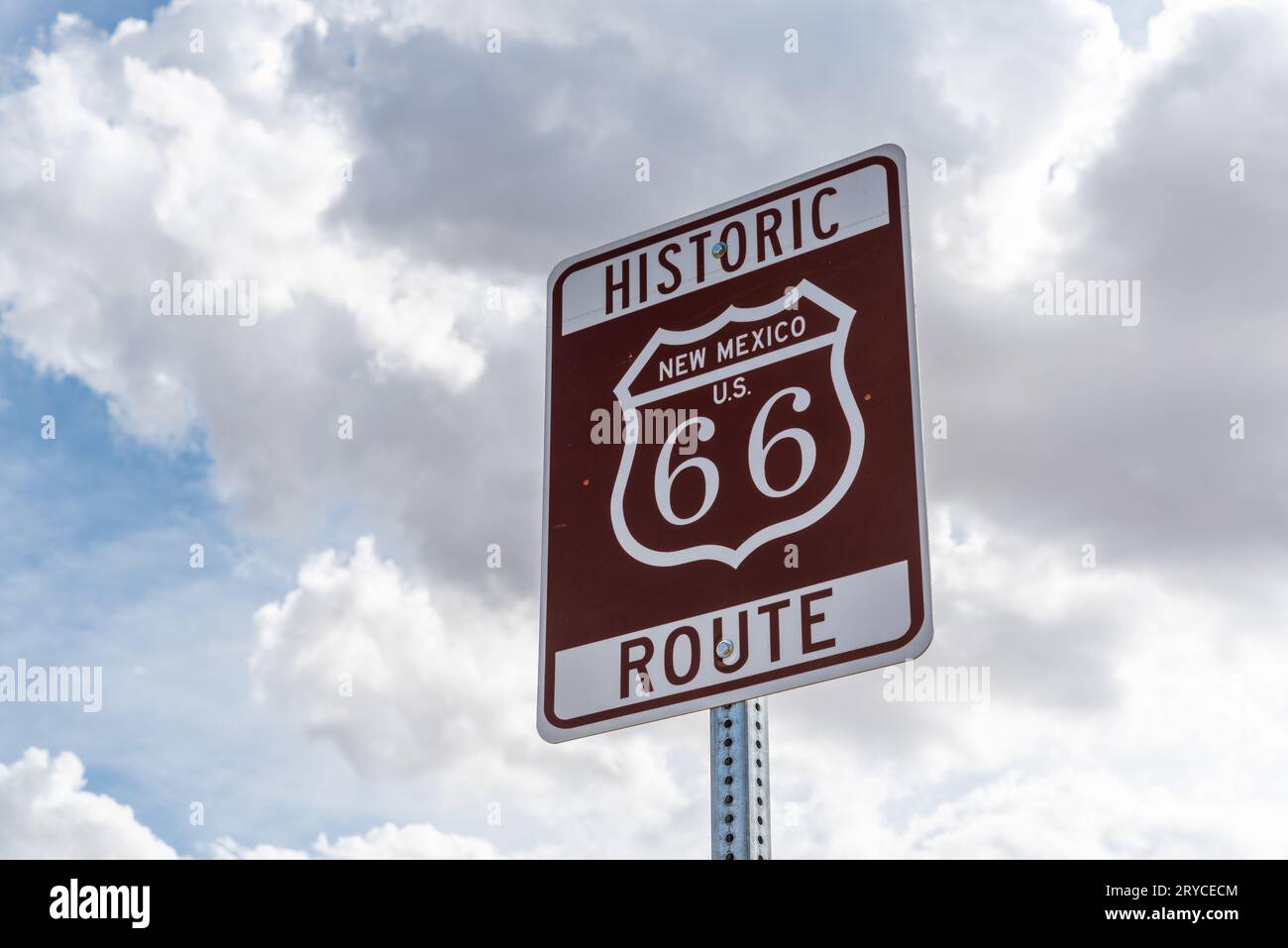 A Historic Route 66 Road Sign Stock Photo - Alamy