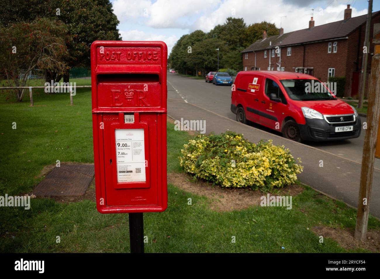 Post box in Lighthorne Heath village, Warwickshire, England, UK Stock ...