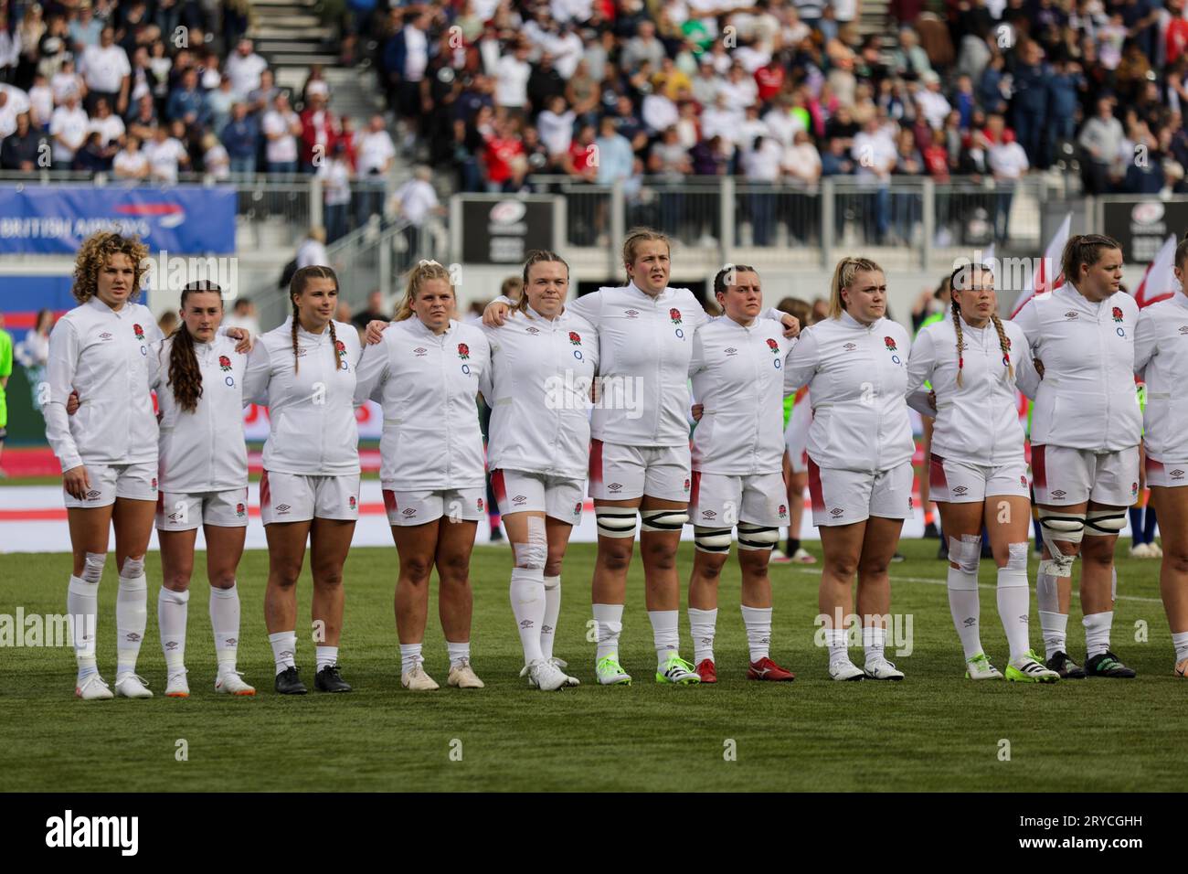 London, UK. 30th Sep, 2023. The England line up before the start of the ...