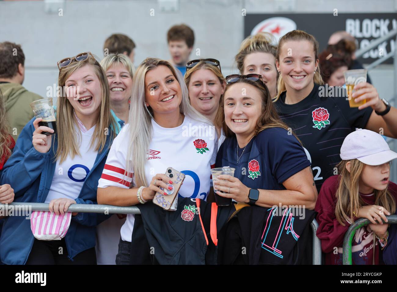 London, UK. 30th Sep, 2023. Red roses fans at the England v Canada ...