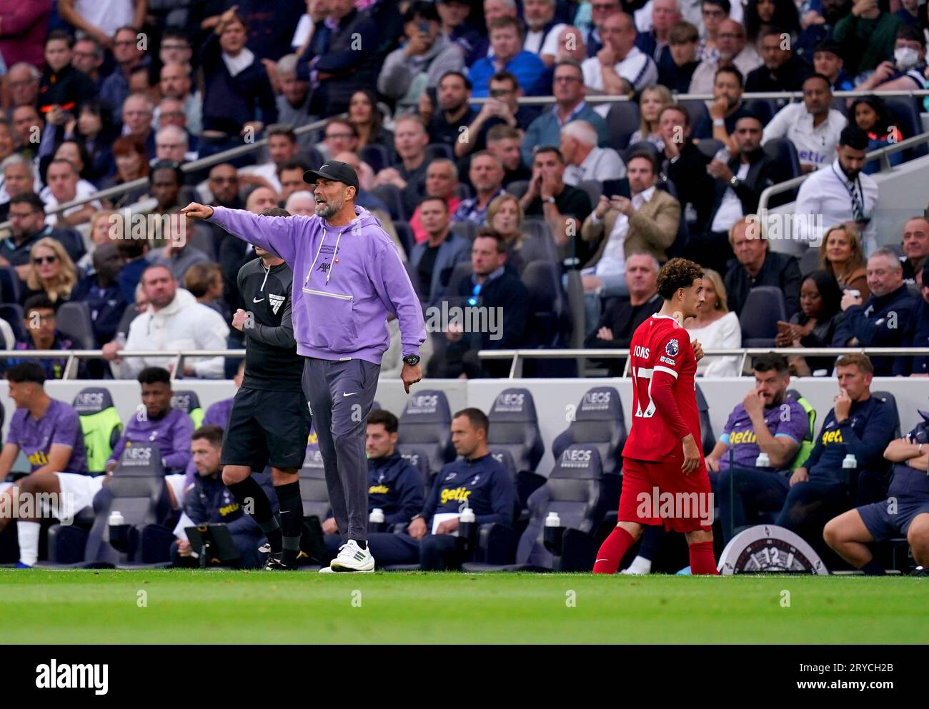 Liverpool manager Jurgen Klopp gestures on the touchline as Liverpool's ...