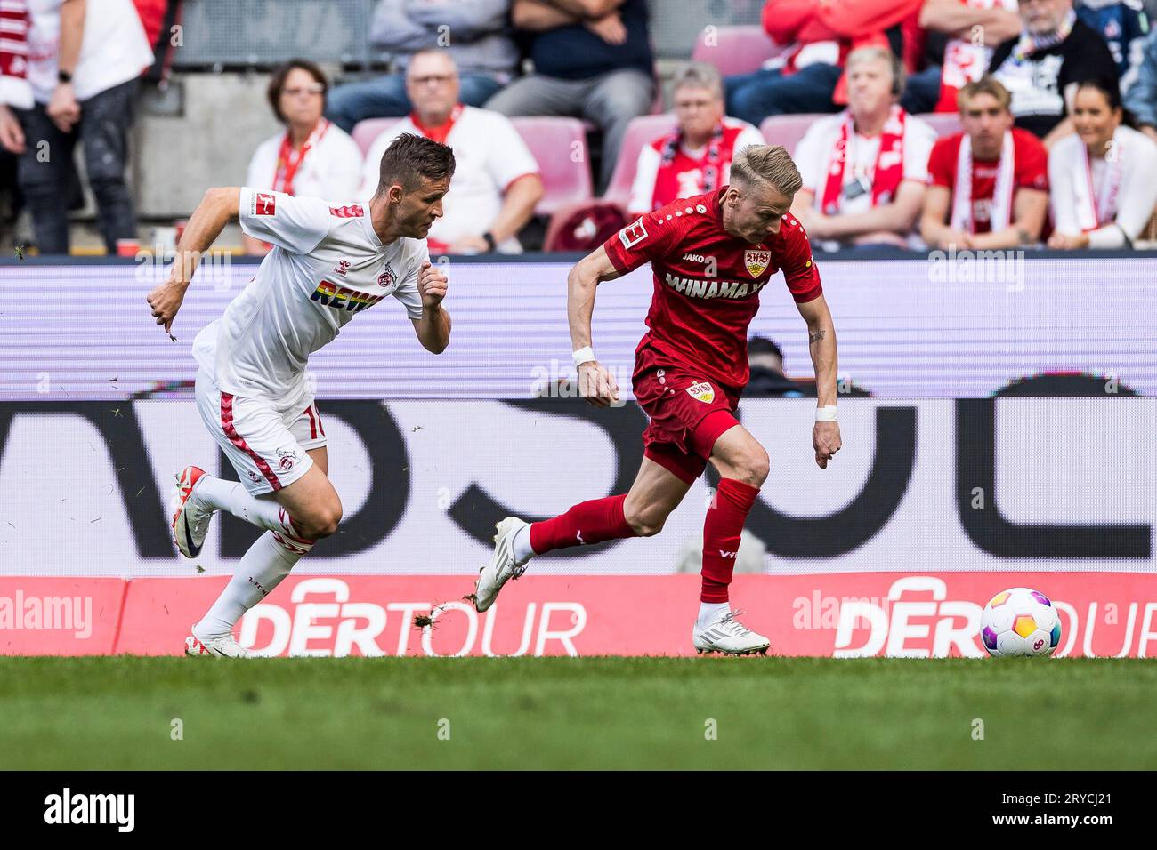 Koeln, Deutschland. 30th Sep, 2023. Zweikampf Rasmus Carstensen (1. FC Koeln, #18), Chris ...