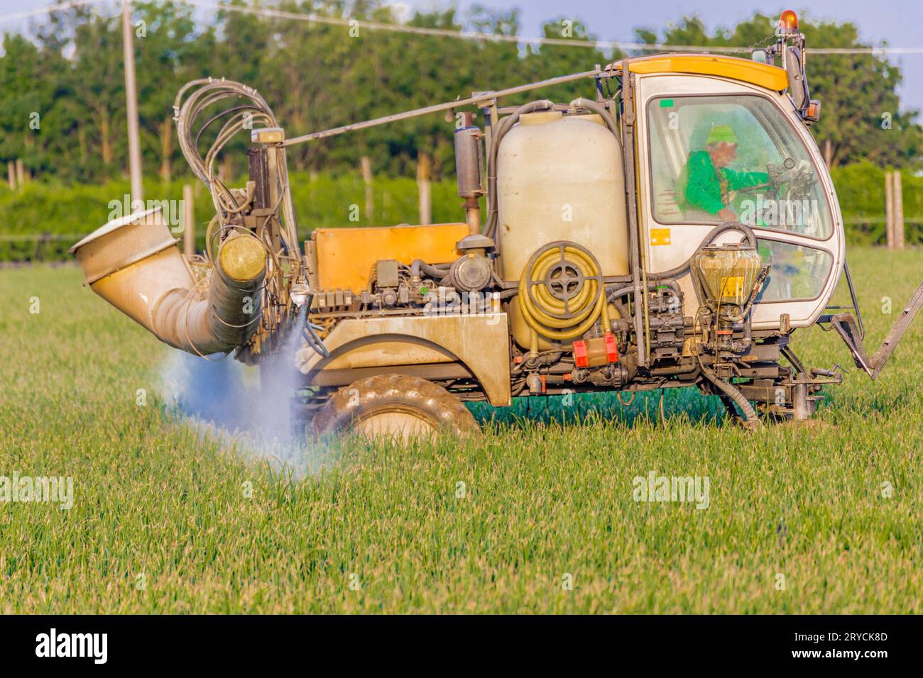 Agricultural machine hi-res stock photography and images - Alamy