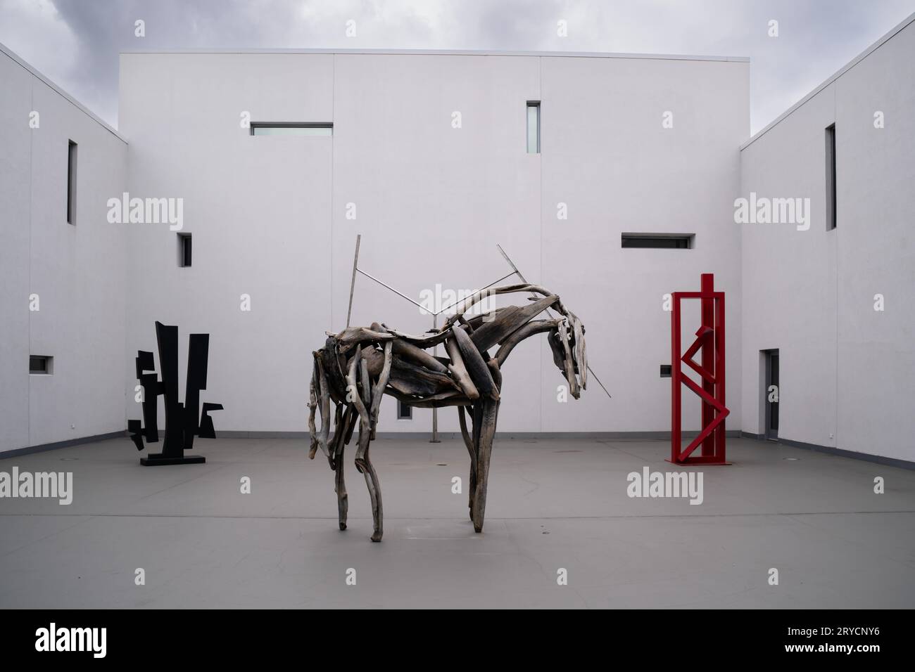 Hurand Sculpture courtyard at the Flint Institute of Arts. See ...