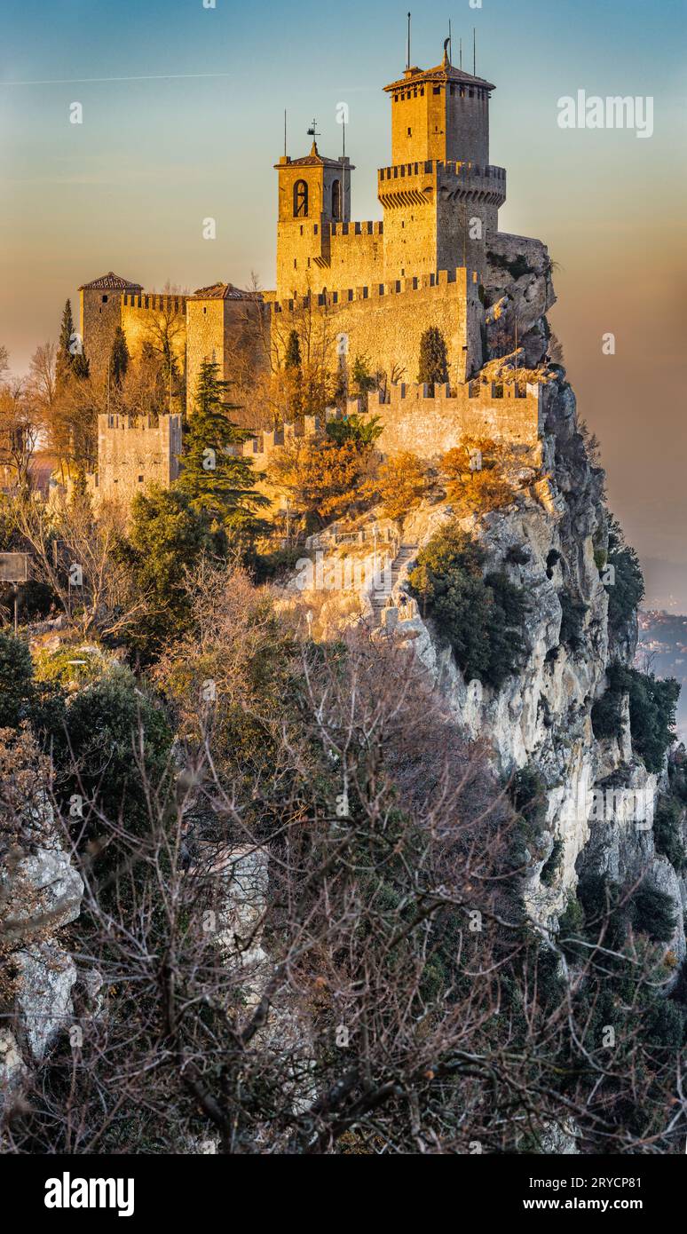 Crenellated hi-res stock photography and images - Alamy