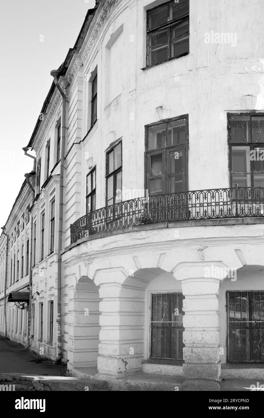 Exterior view damage Black and White Stock Photos & Images - Alamy