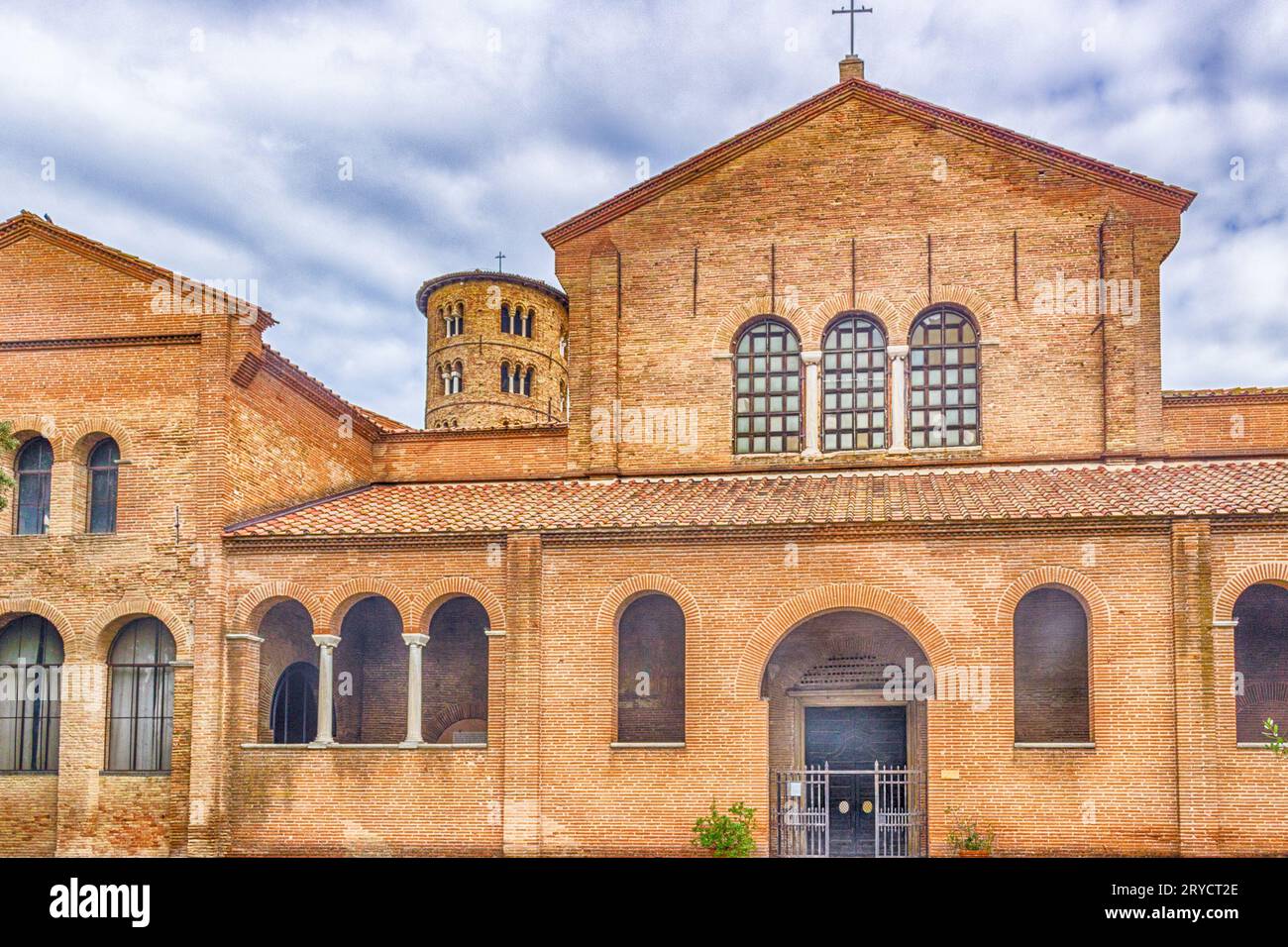 6th century basilica hi-res stock photography and images - Alamy