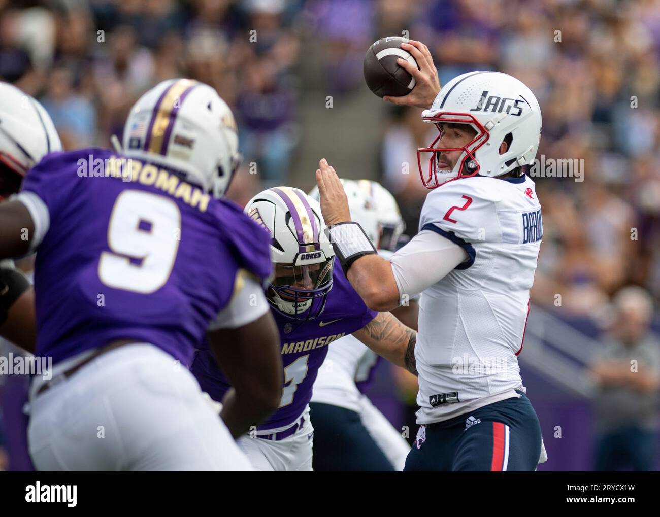 South Alabama quarterback Carter Bradley (2) winds up a pass under ...