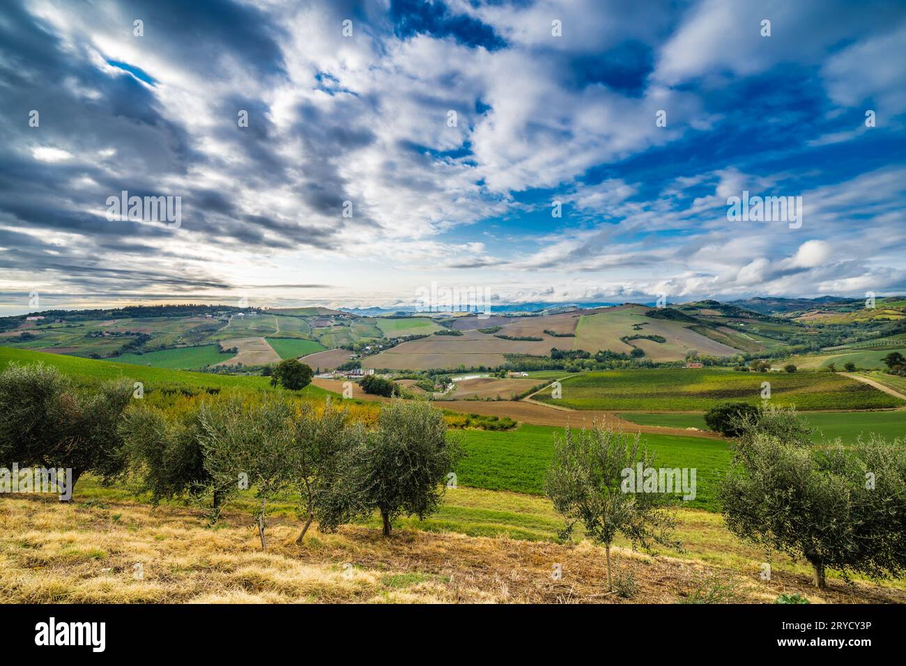 Italian countryside view hi-res stock photography and images - Alamy