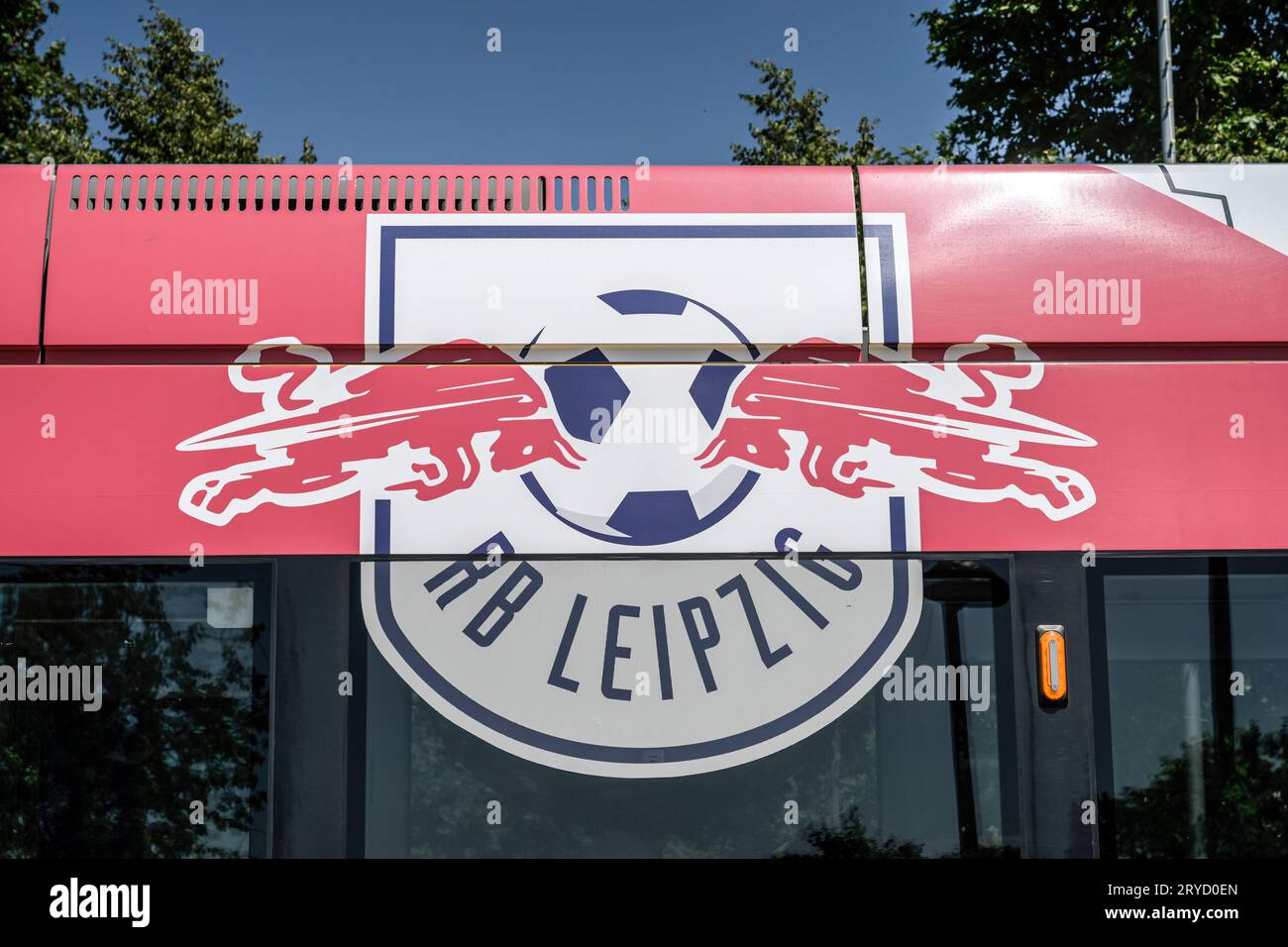 Tram, Leipziger Verkehrsbetriebe, Werbung RB Leipzig, Leipzig, Sachsen, Deutschland Stock Photo ...