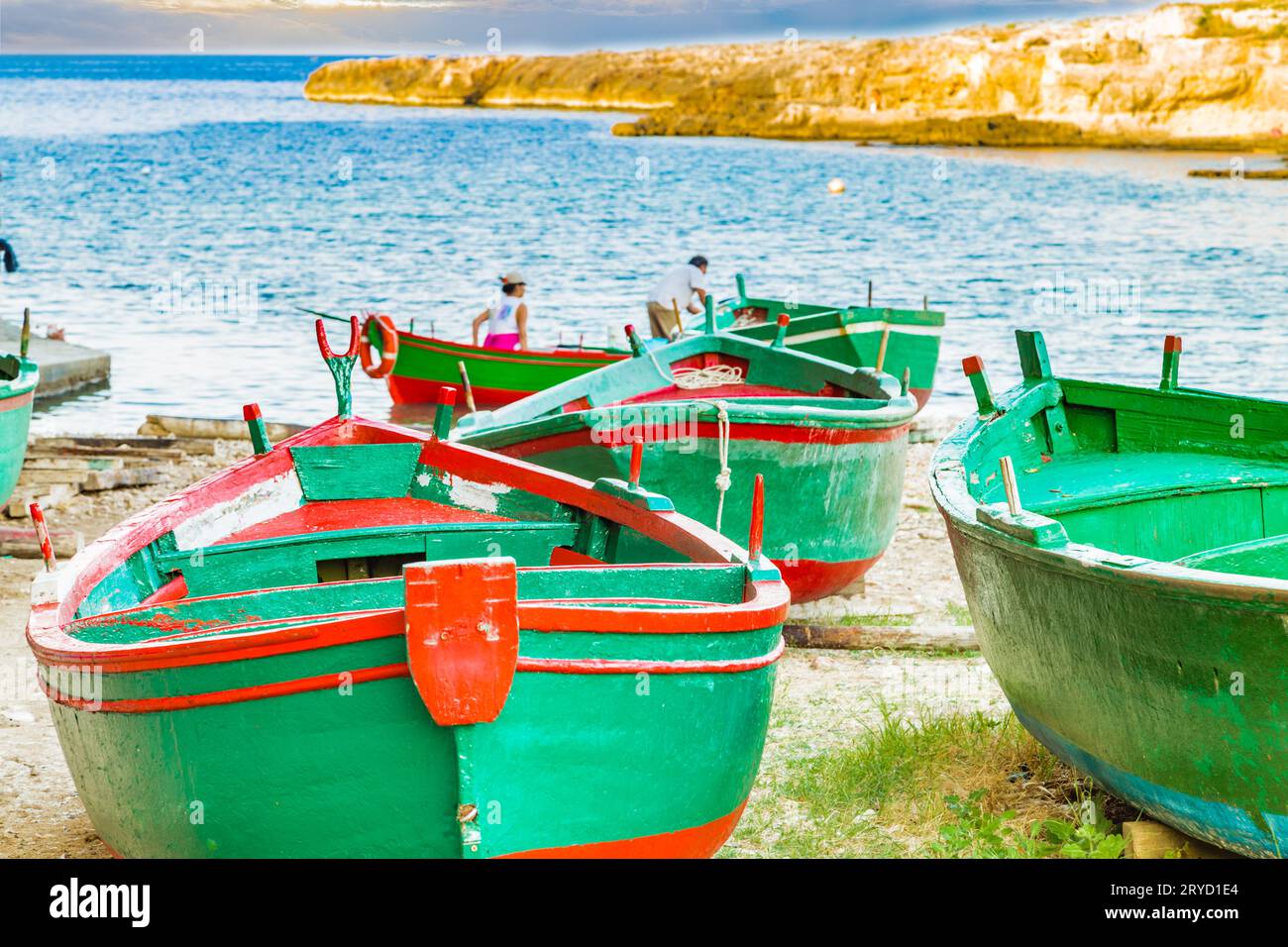Green rowing boats hi-res stock photography and images - Alamy