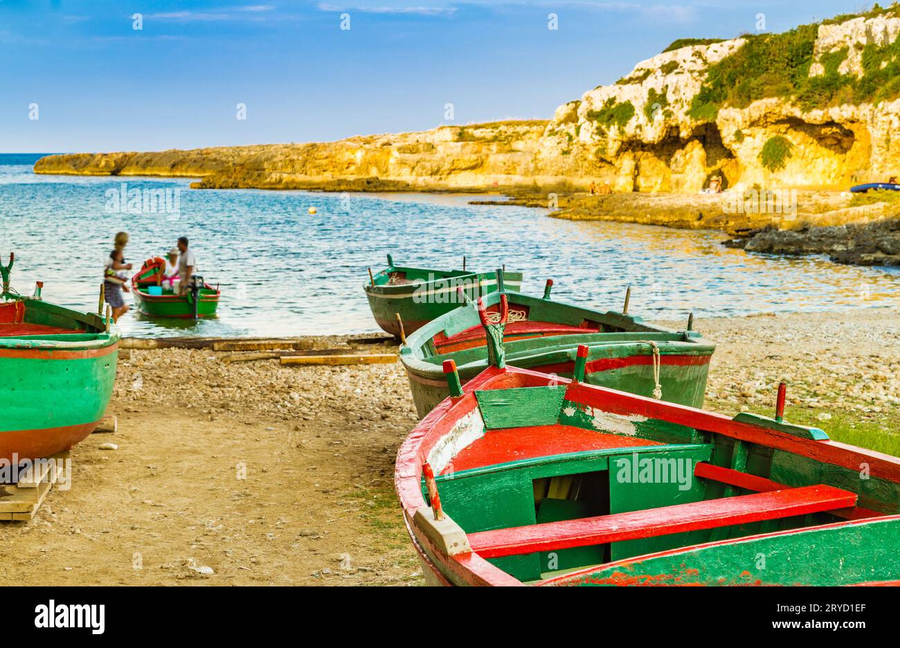 Green rowing boats hi-res stock photography and images - Alamy