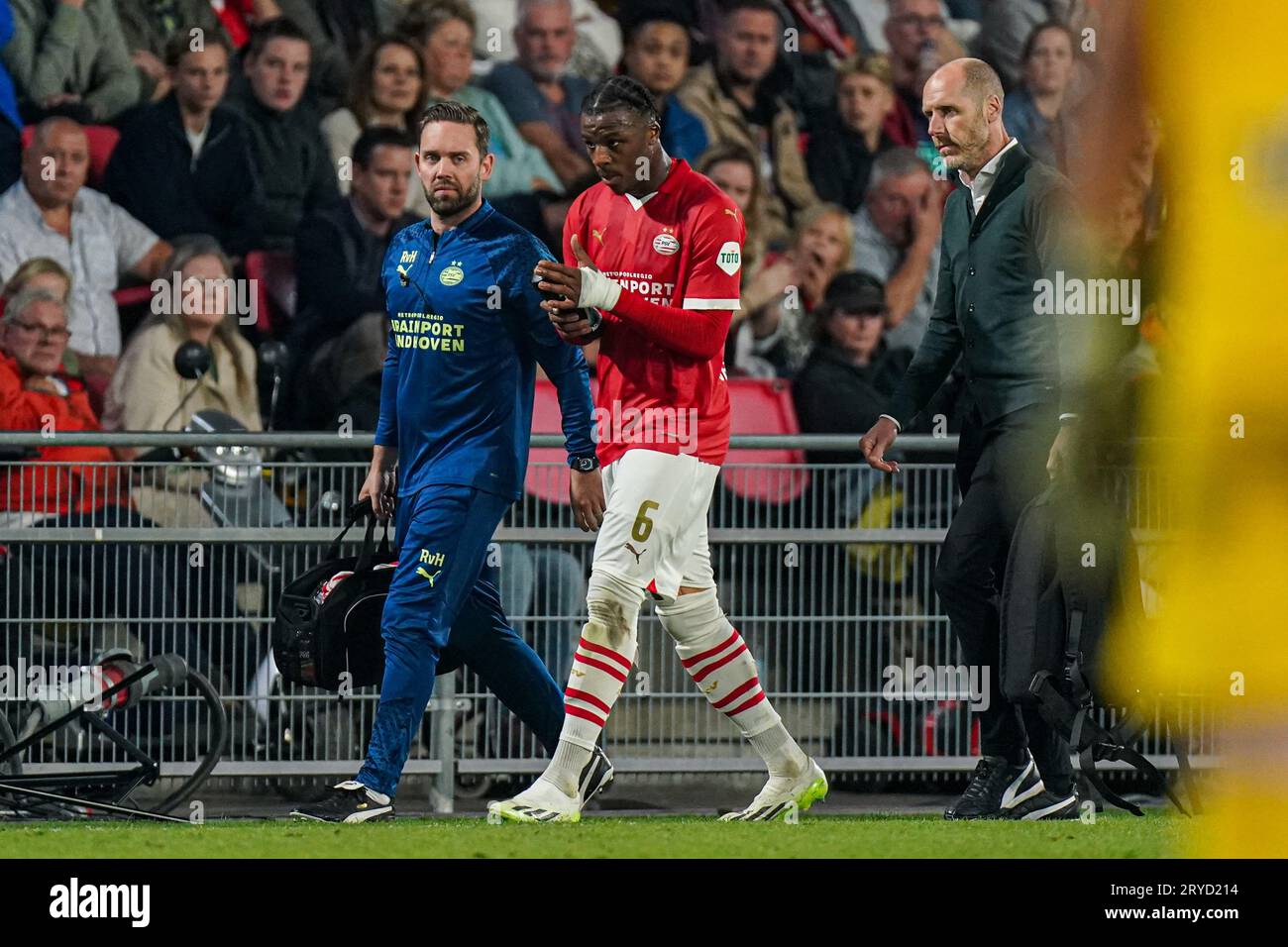 Eindhoven, Netherlands. 30th Sep, 2023. EINDHOVEN, NETHERLANDS - SEPTEMBER 30: Armel Bella ...