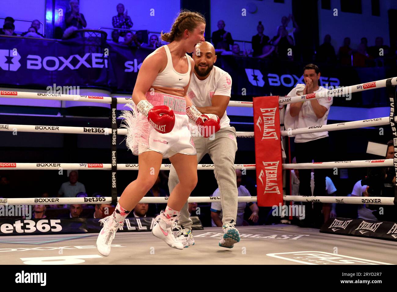 Francesca Hennessy celebrates after winning the Bantamweight fight ...