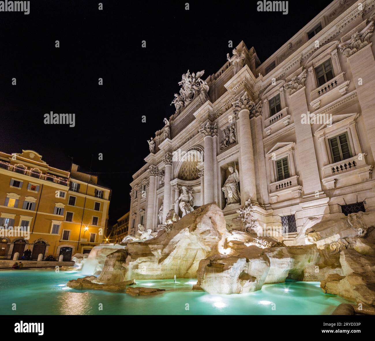 Ancient roman fountain hi-res stock photography and images - Alamy