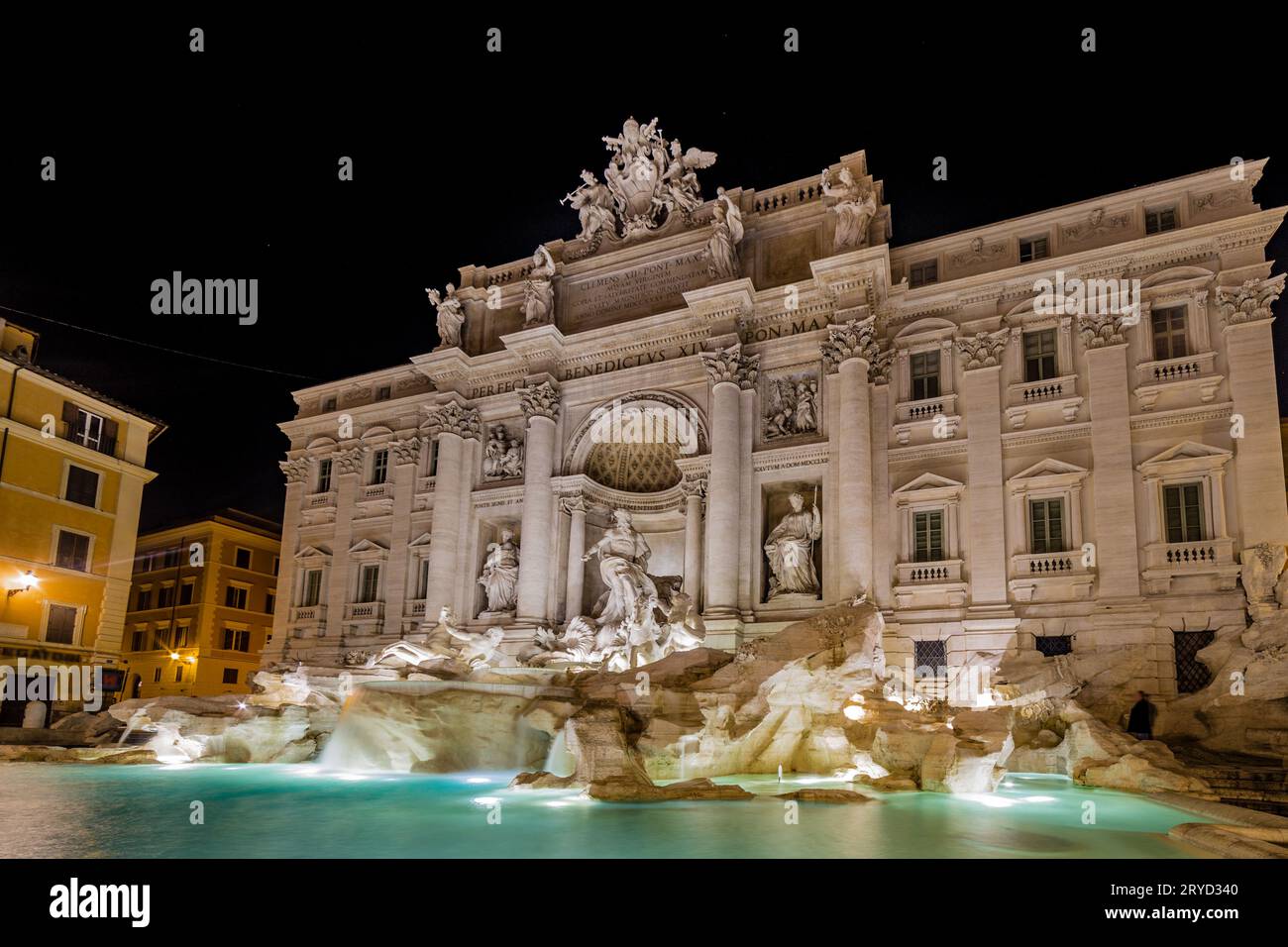 Ancient roman fountain hi-res stock photography and images - Alamy