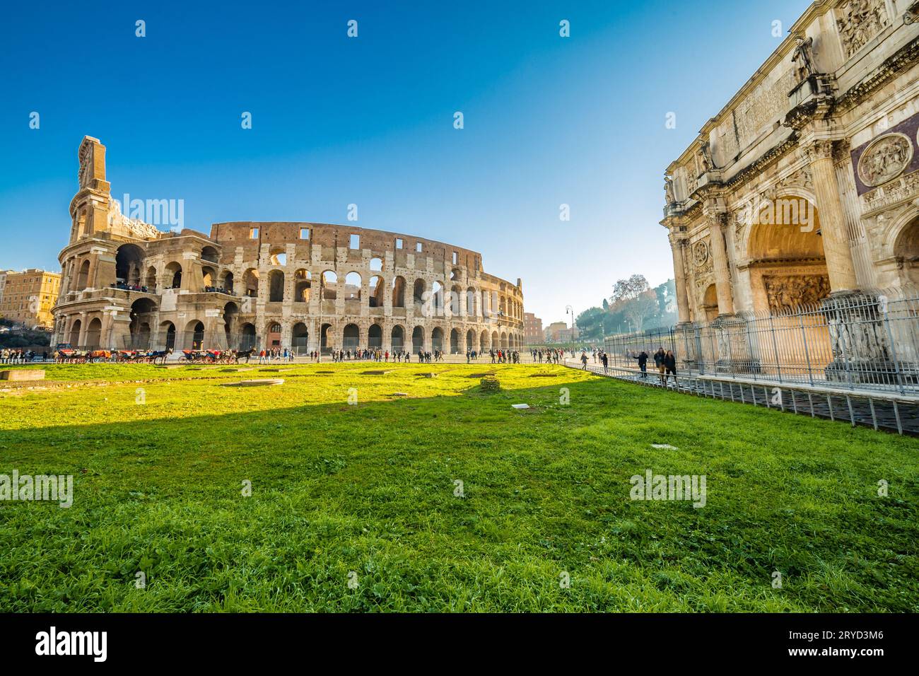 Arch of Constantine and Colosseum Stock Photo - Alamy