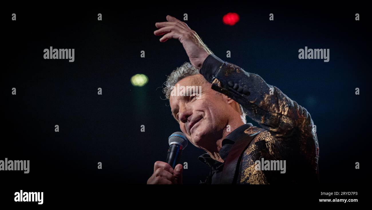 Real life soap opera hi-res stock photography and images - Alamy