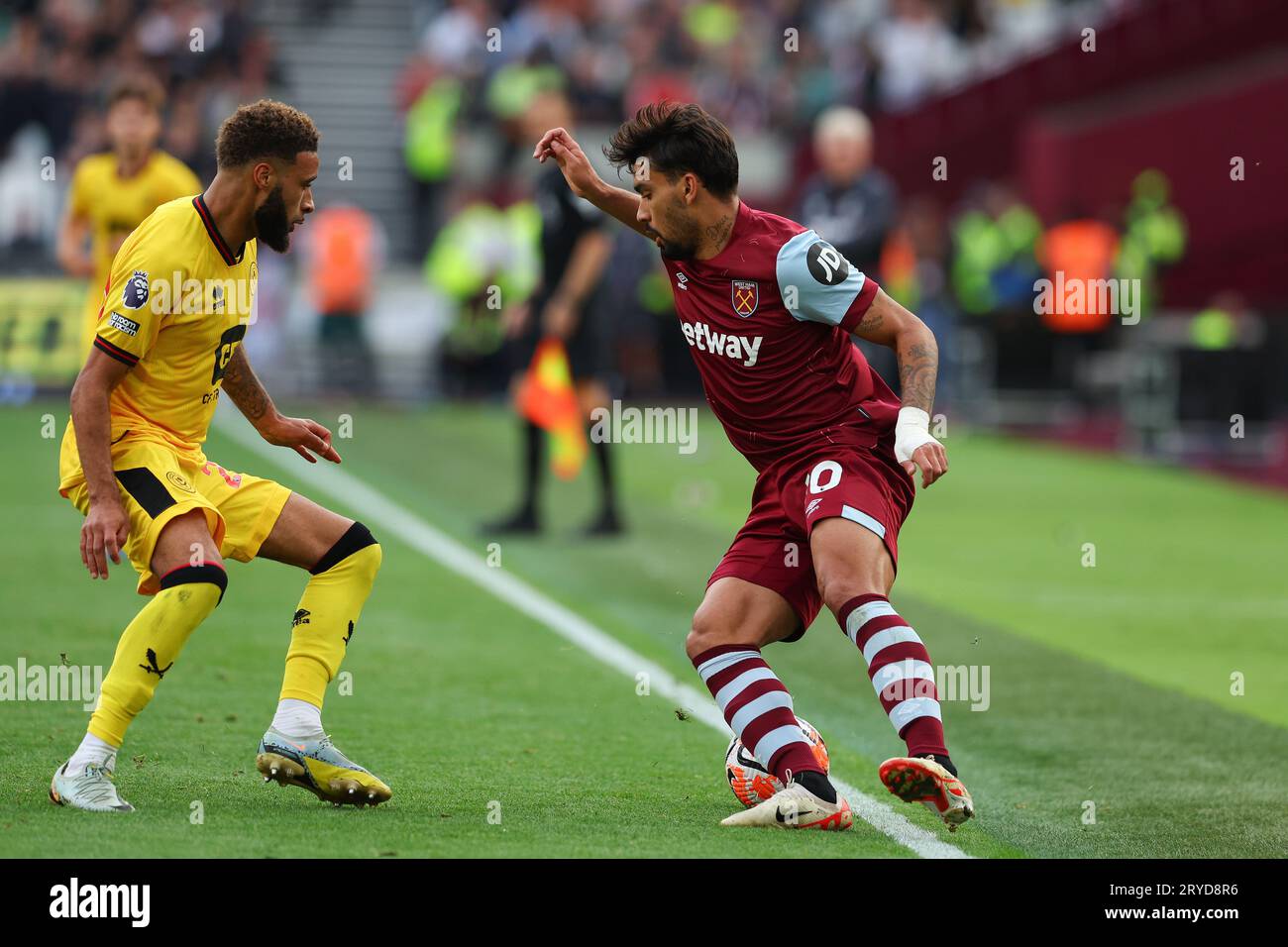 London Stadium, London, UK. 30th Sep, 2023. Premier League Football ...