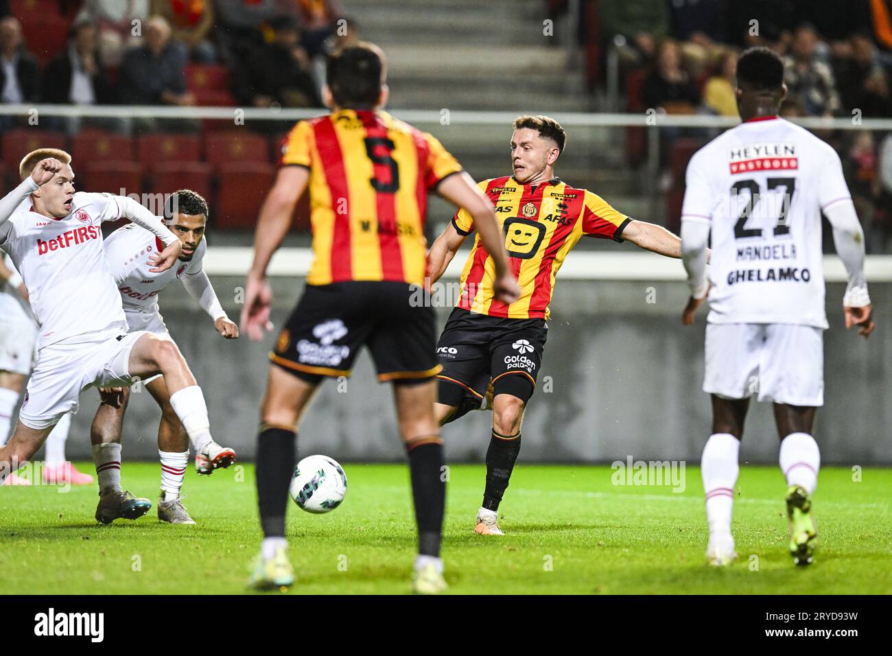 Mechelen, Belgium. 30th Sep, 2023. Antwerp's Arthur Vermeeren and ...
