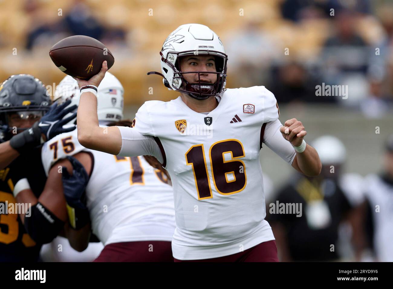 Arizona State quarterback Trenton Bourguet (16) throws against ...