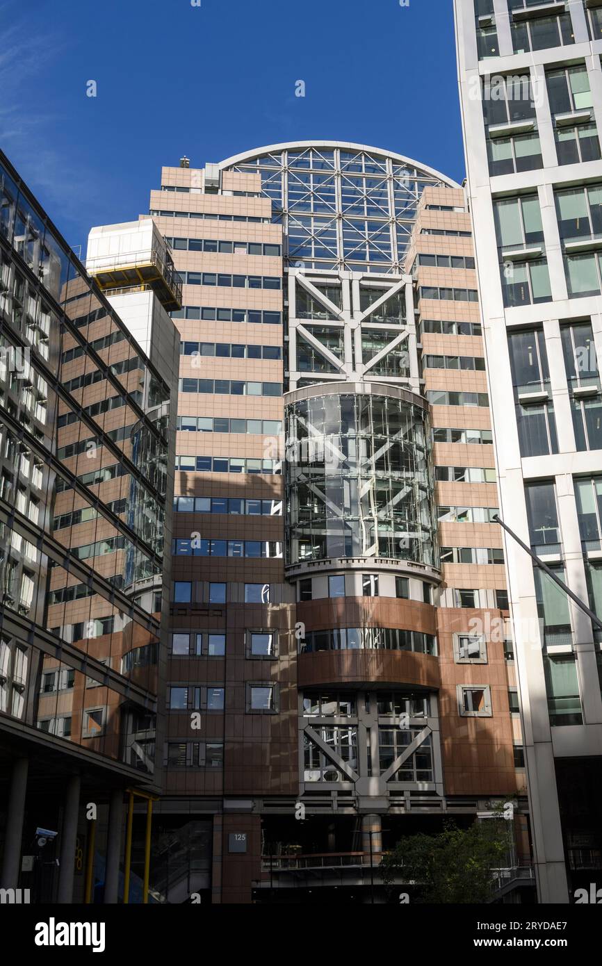 125 London Wall, also known as Alban Gate, is an 18-floor postmodernist ...